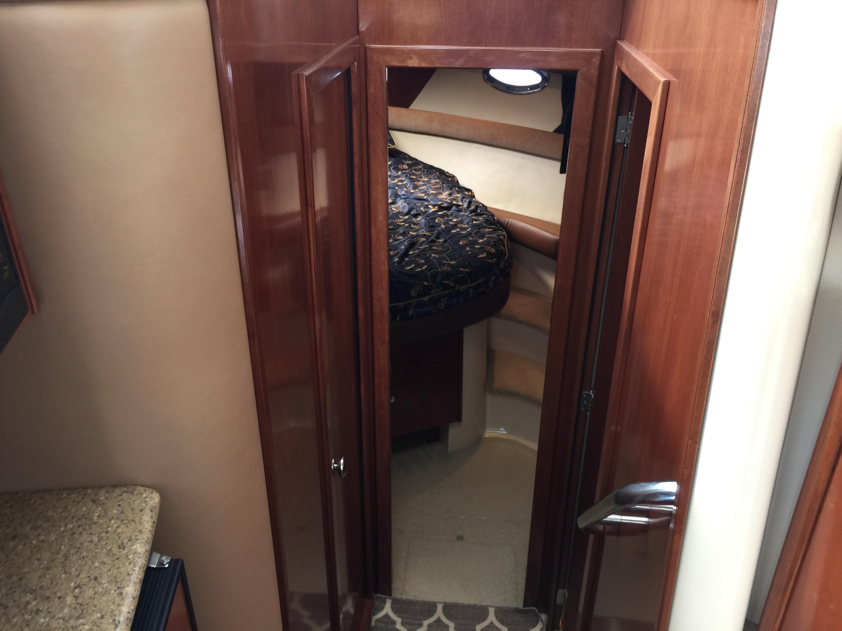2008 Meridian 391 Sedan - South Jersey Yacht Sales