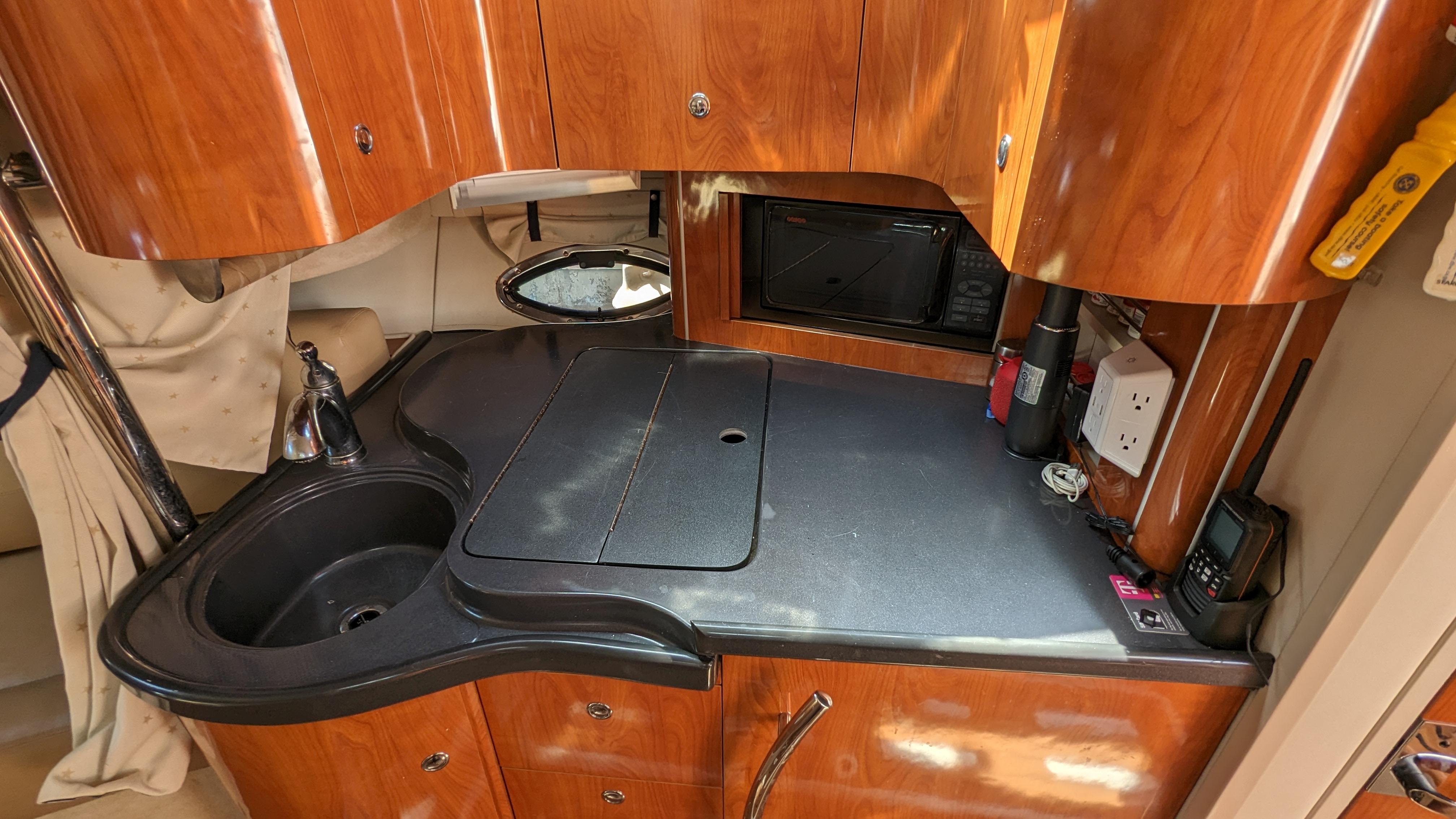 Elizabeth Dane Yacht for Sale | 33 Doral Yachts Marina Del Rey, CA ...