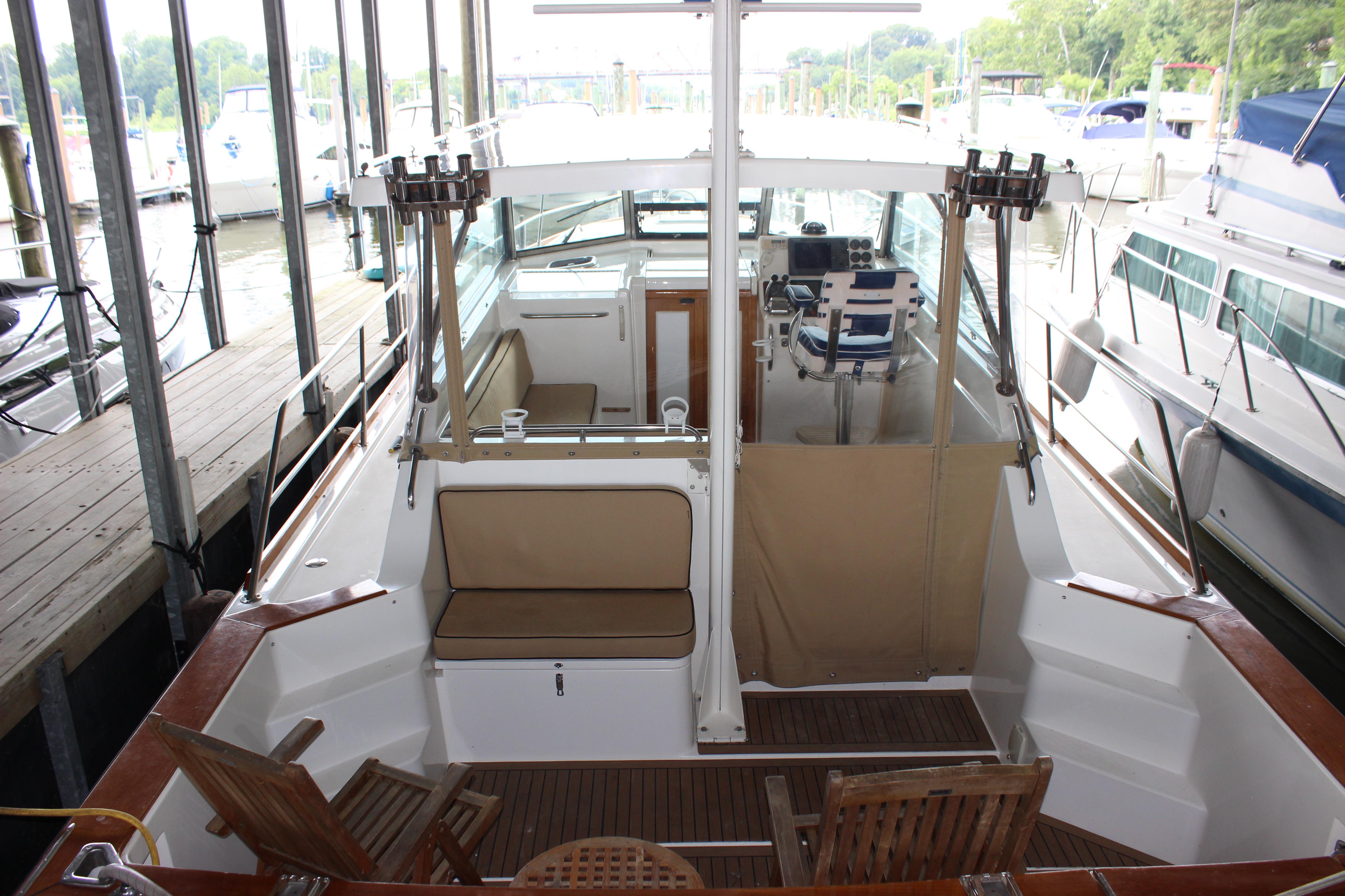 1998 Sabreline 36 Express | Dominion Yachts