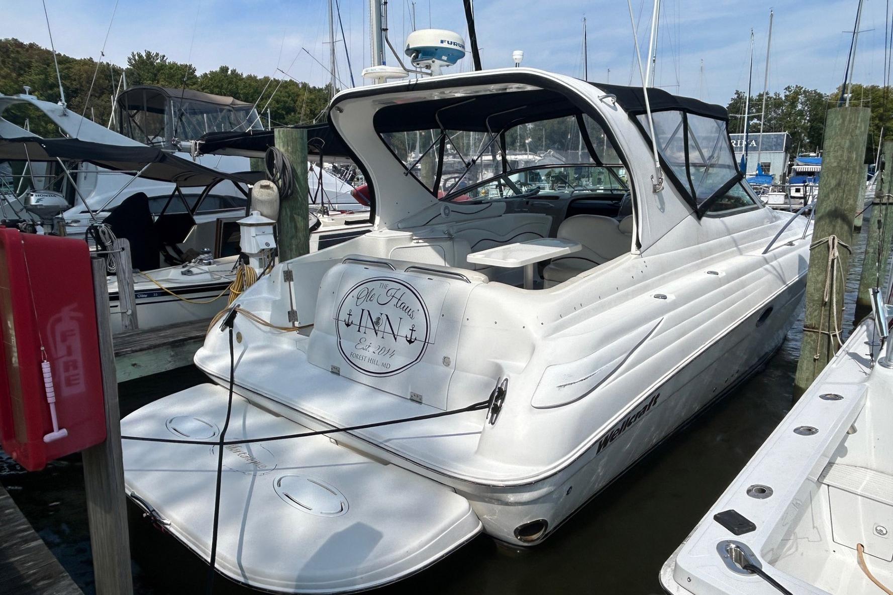 2001 Wellcraft 3700 Martinique - Florida Yachts International