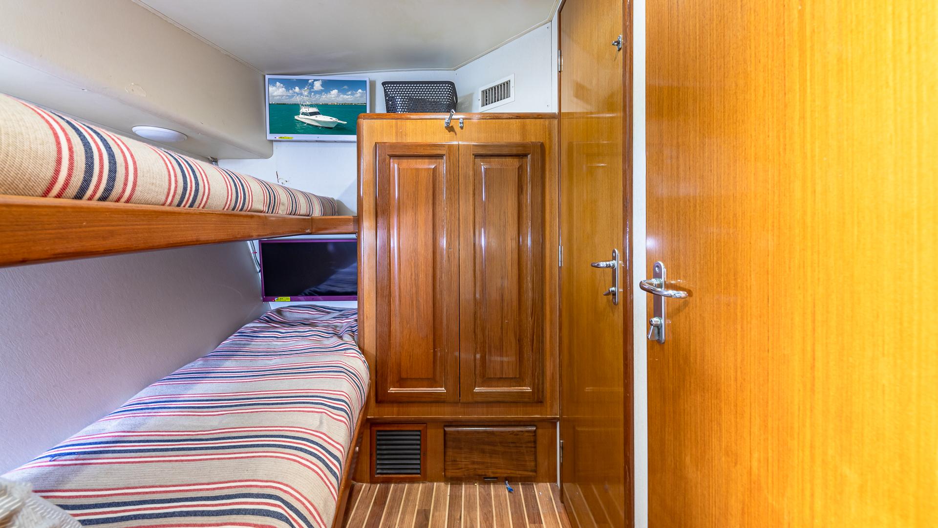 1998 47 Viking 47 Convertible Boats for Sale