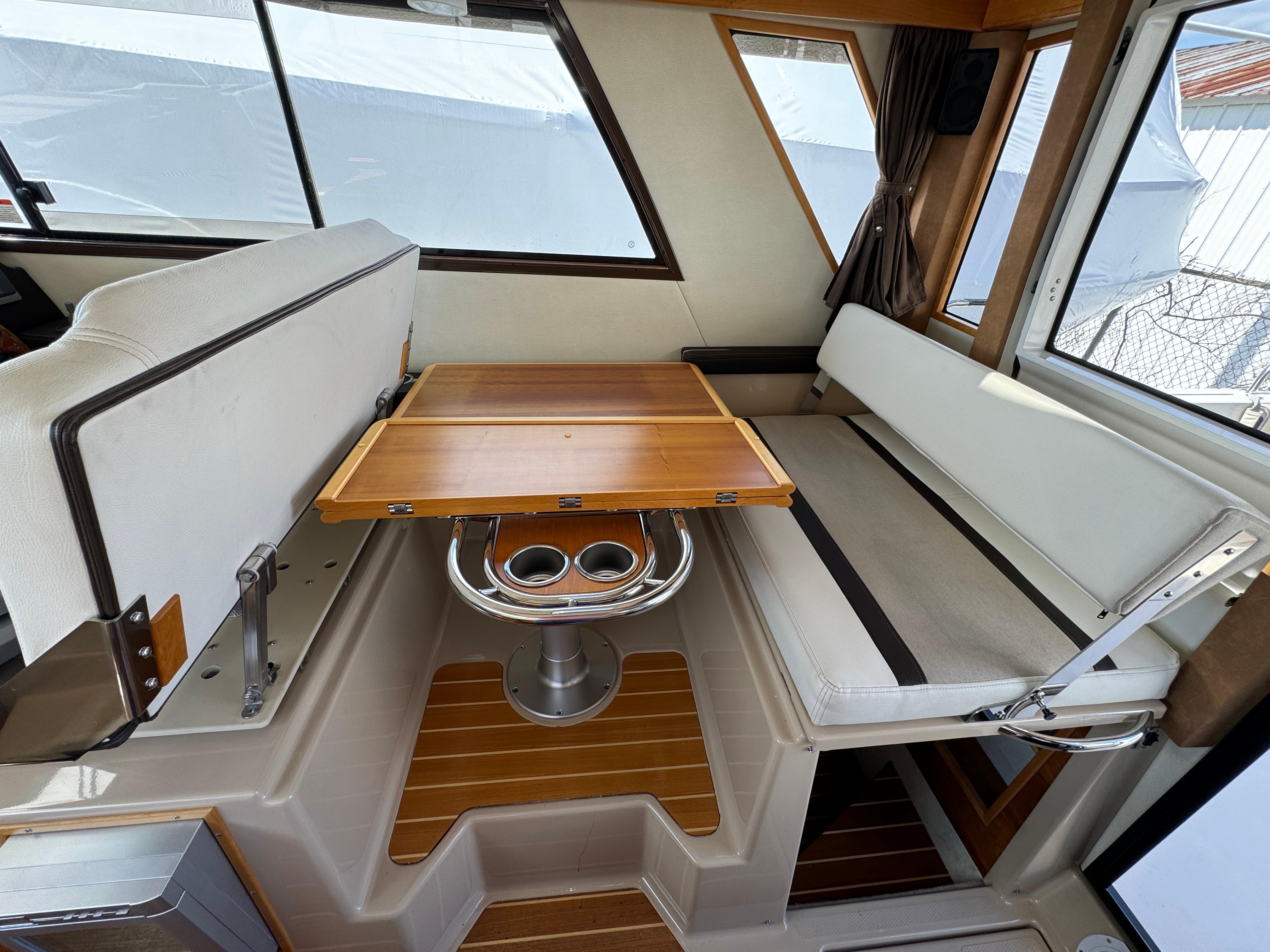 Poseidon Yacht for Sale | 30 Cutwater Yachts Salem, MA | Denison Yacht ...
