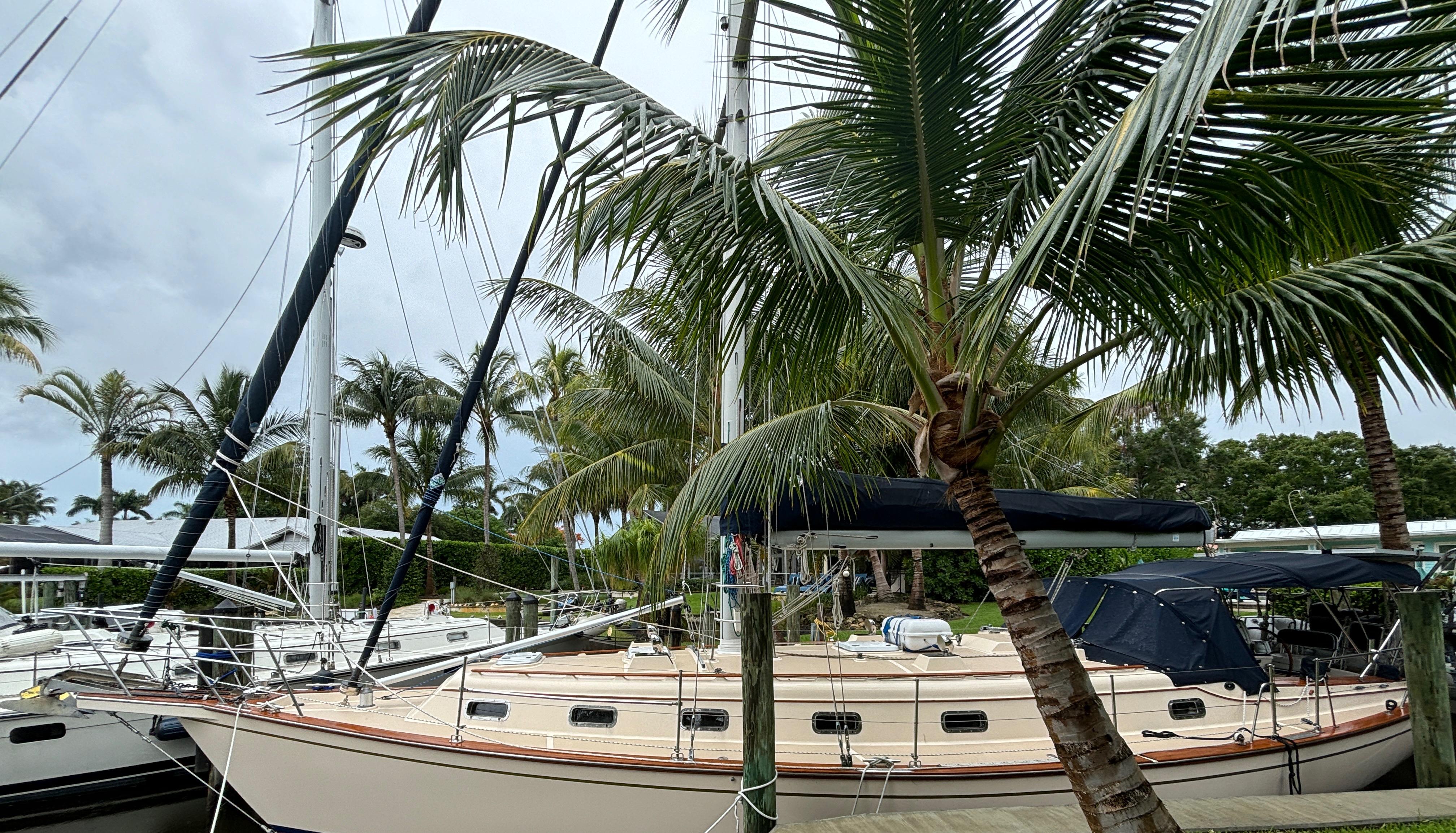 Elsie Mae Yacht for Sale | 45 Island Packet Yachts Stuart, FL | Denison ...