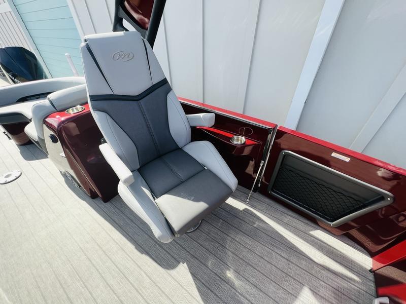 Yacht for Sale | 27 Manitou Yachts Orange Beach, AL | Denison Yacht Sales