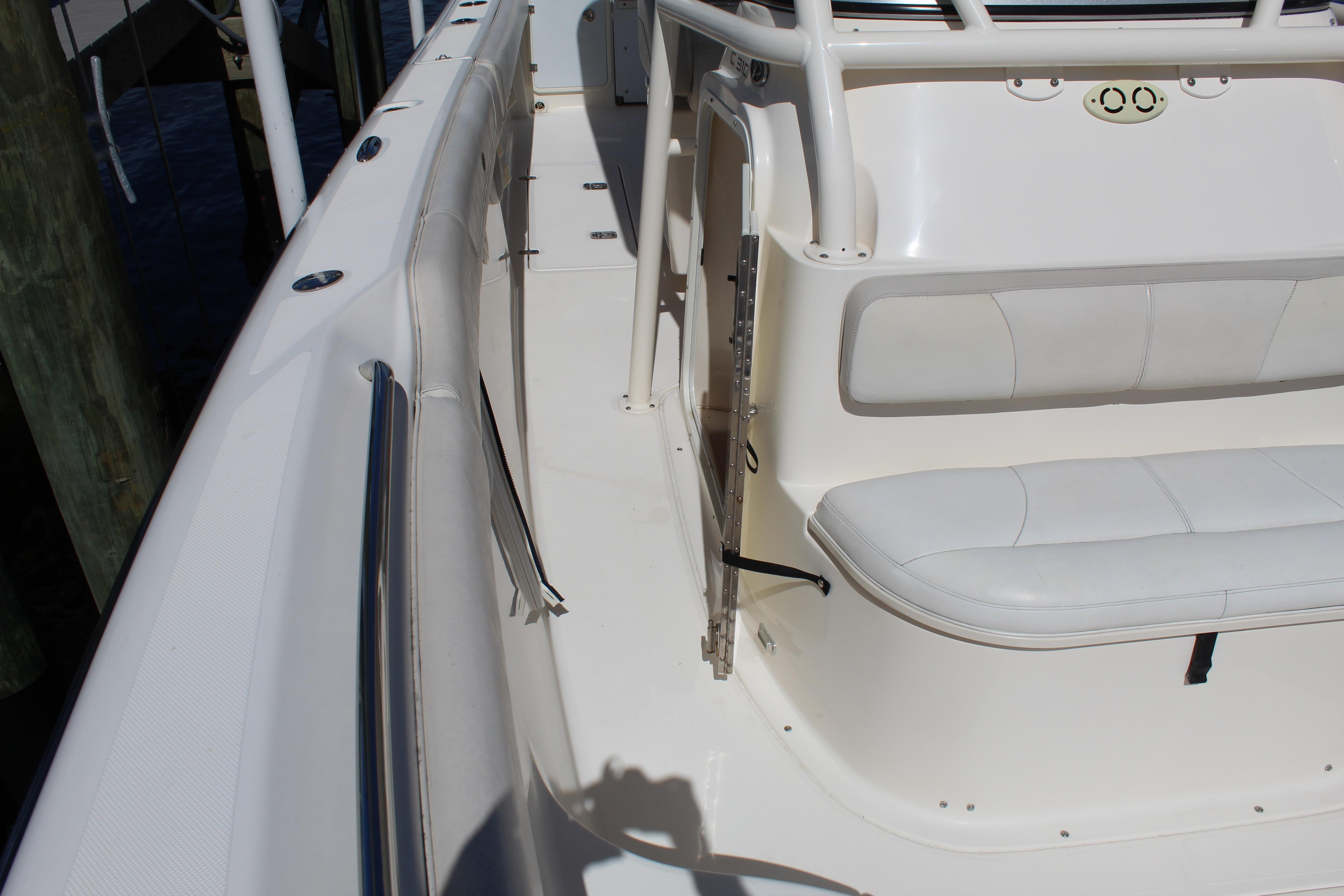 Yacht for Sale | 31 Pursuit Yachts Vero Beach, FL | Denison Yacht Sales