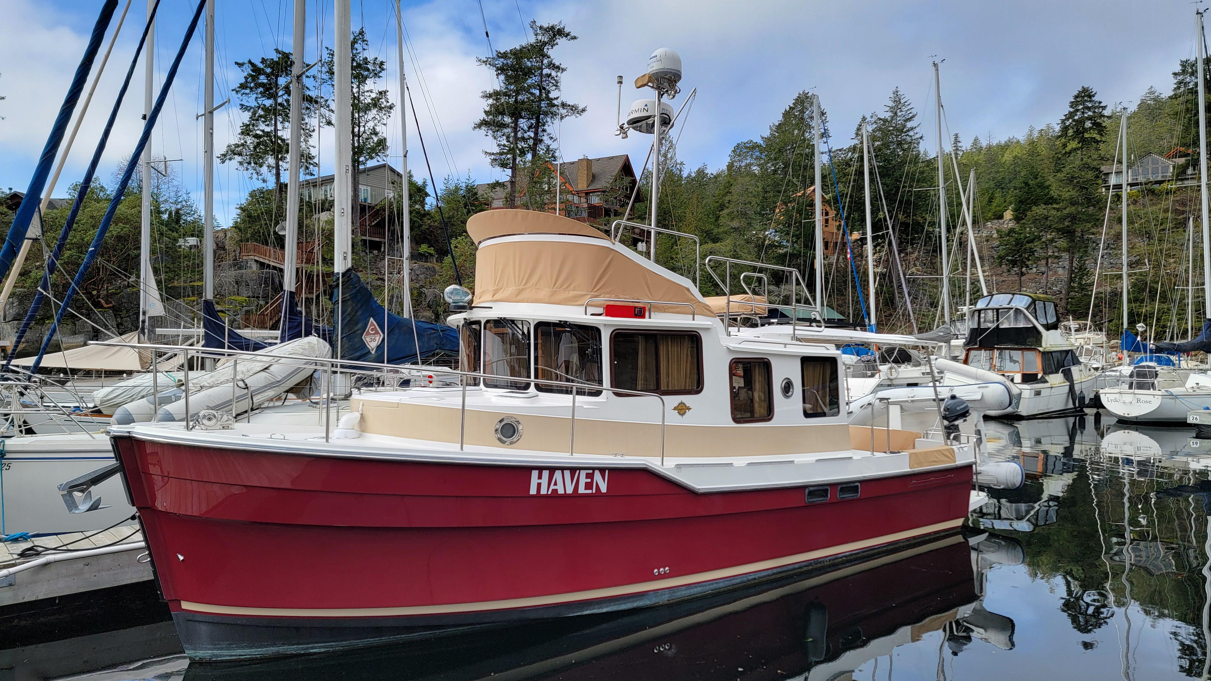Ranger Tugs R-31 CB 2017 in Sidney, BC | Offered by Grand Yachts