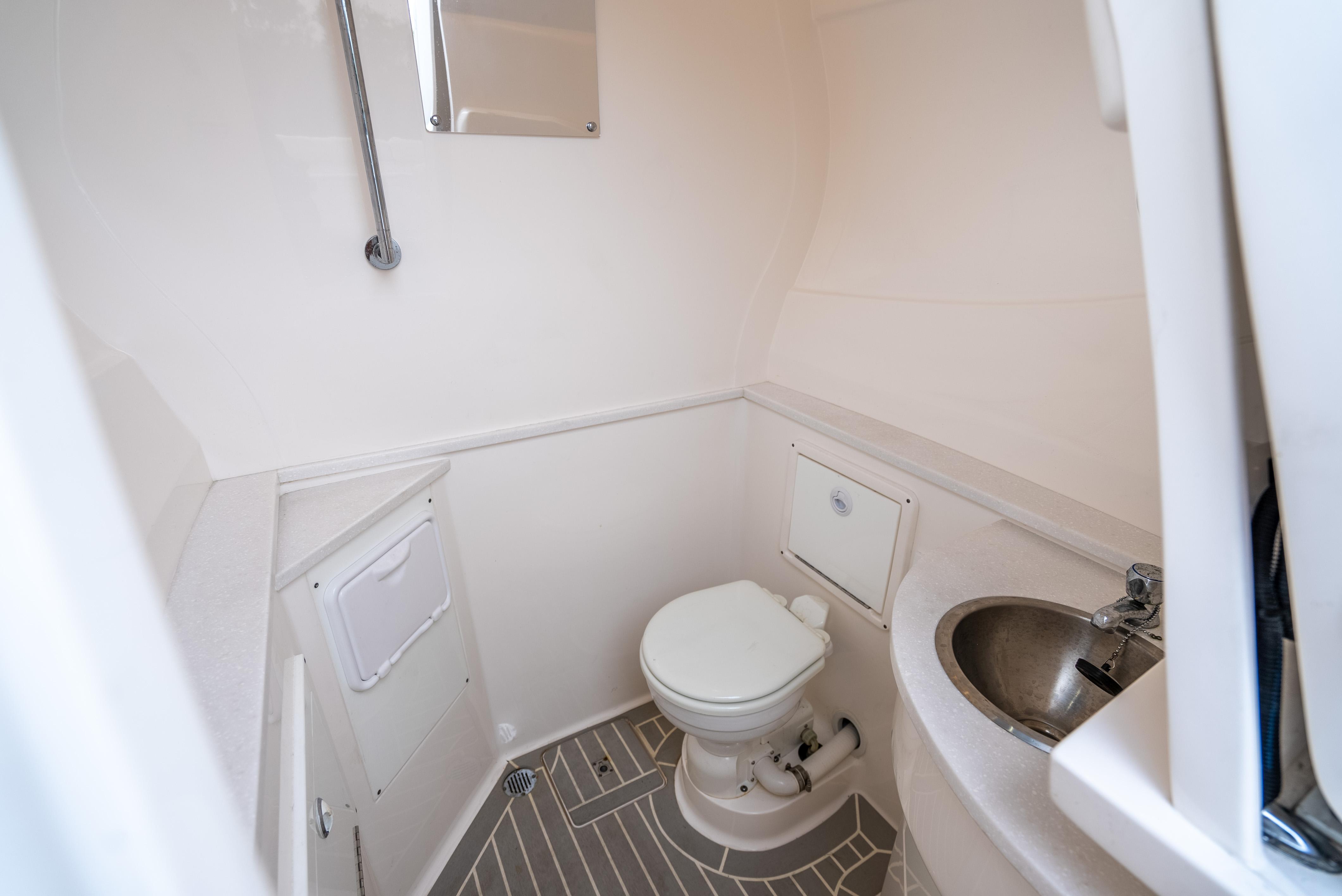 - Intrepid 407 Nomad FE 2022 - Flagler Yachts