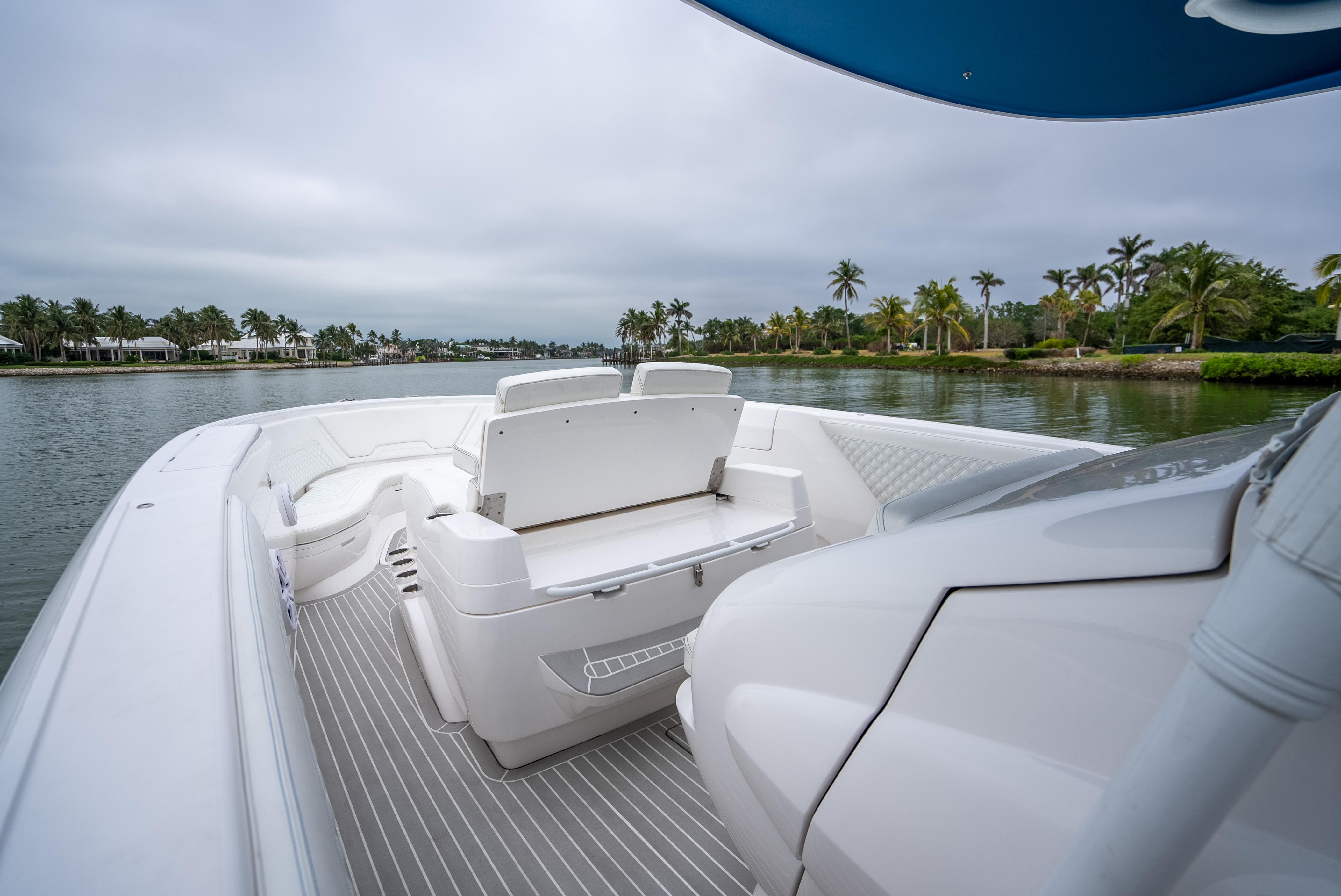 - Intrepid 407 Nomad FE 2022 - Flagler Yachts