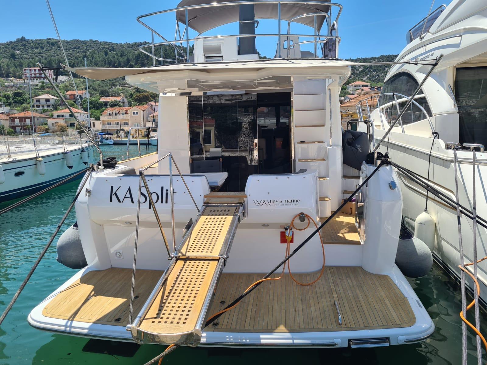 Azimut Magellano 43 Flybridge Yacht for Sale | 45 Azimut Yachts SPLIT ...