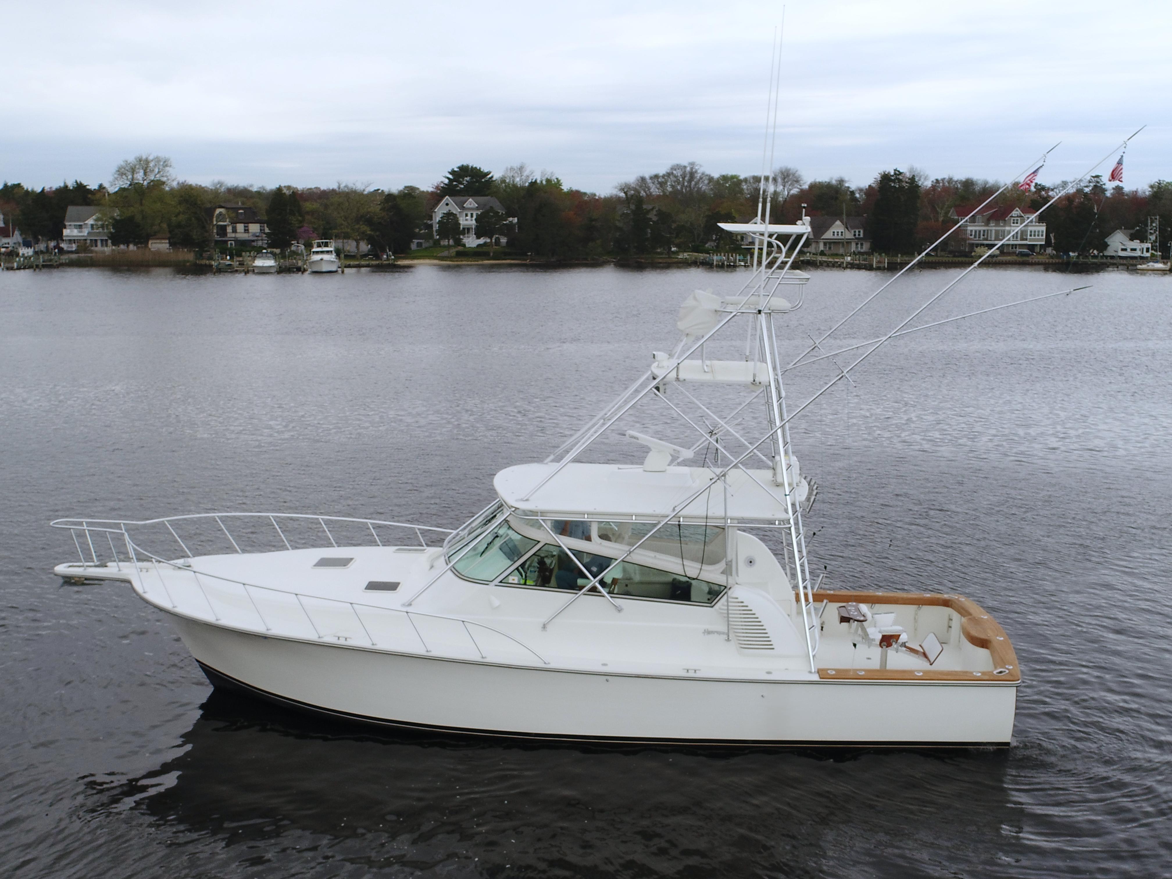 2006 Henriques 42 Express Yacht For Sale