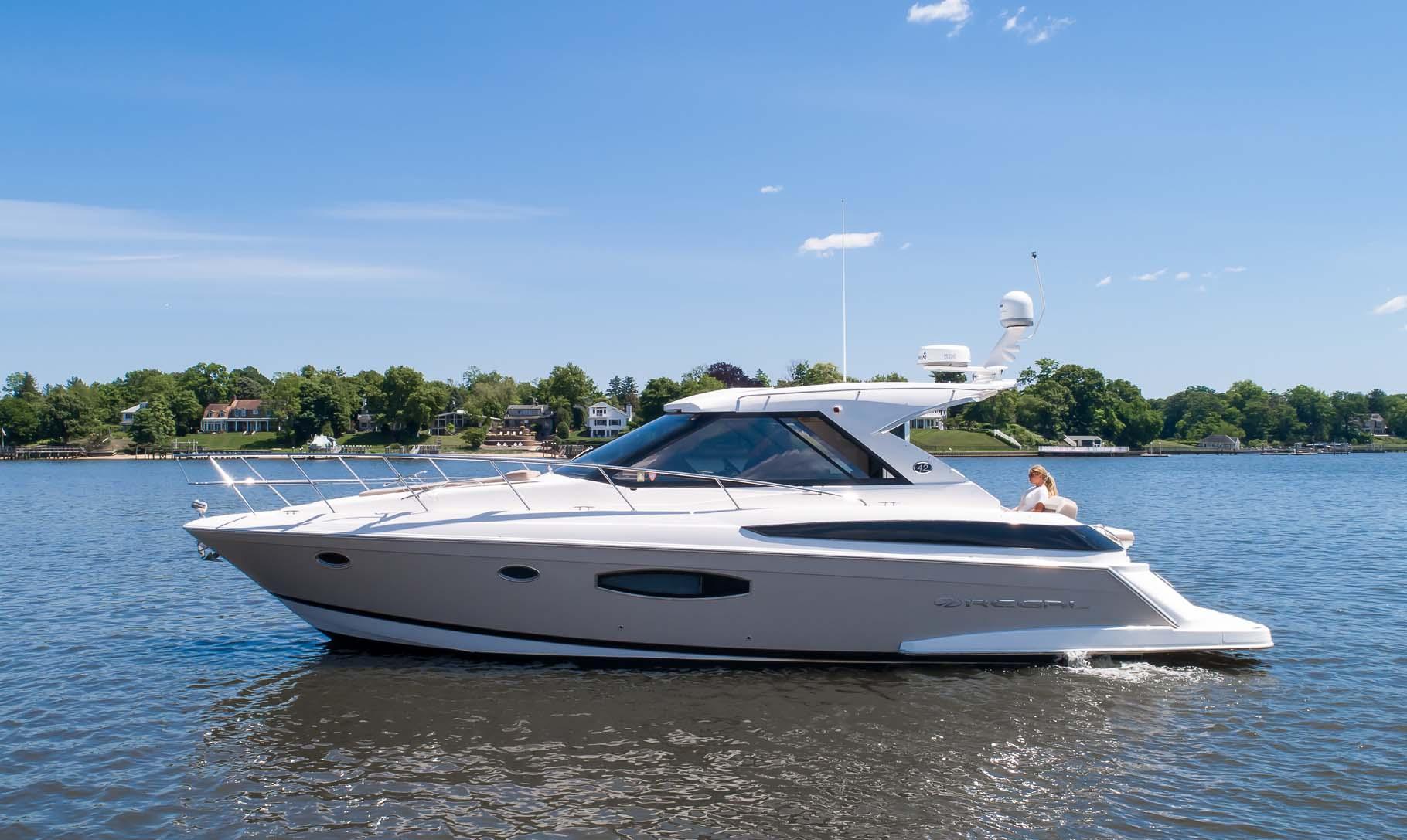 2018 Regal 42 Sport Coupe Margie L - South Jersey Yacht Sales