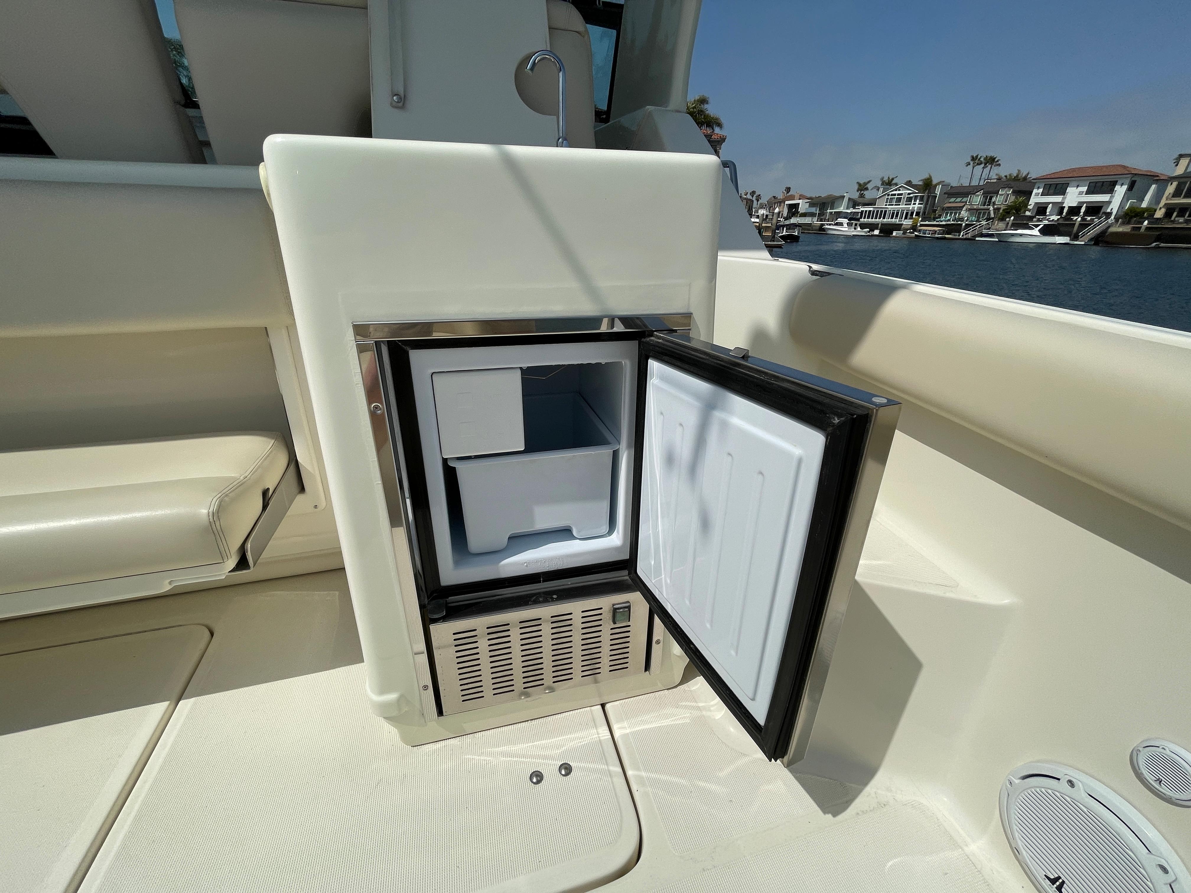 Tiara-Yachts-35-3500-Express-1997-Huntington-Beach-CA-9010448