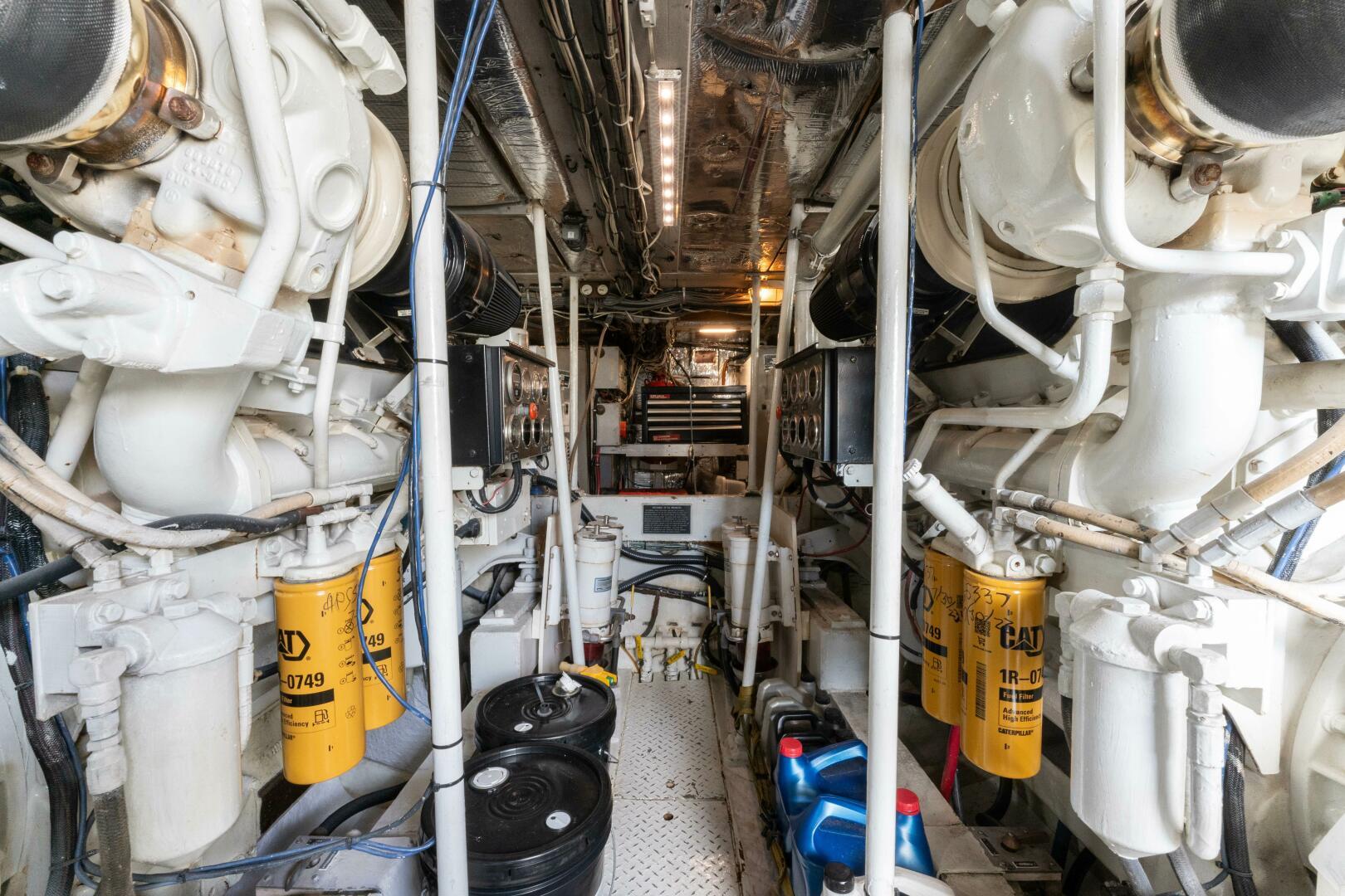 Bertram 54 Convertible 1988 "Ms Jefe" | HMY Yachts