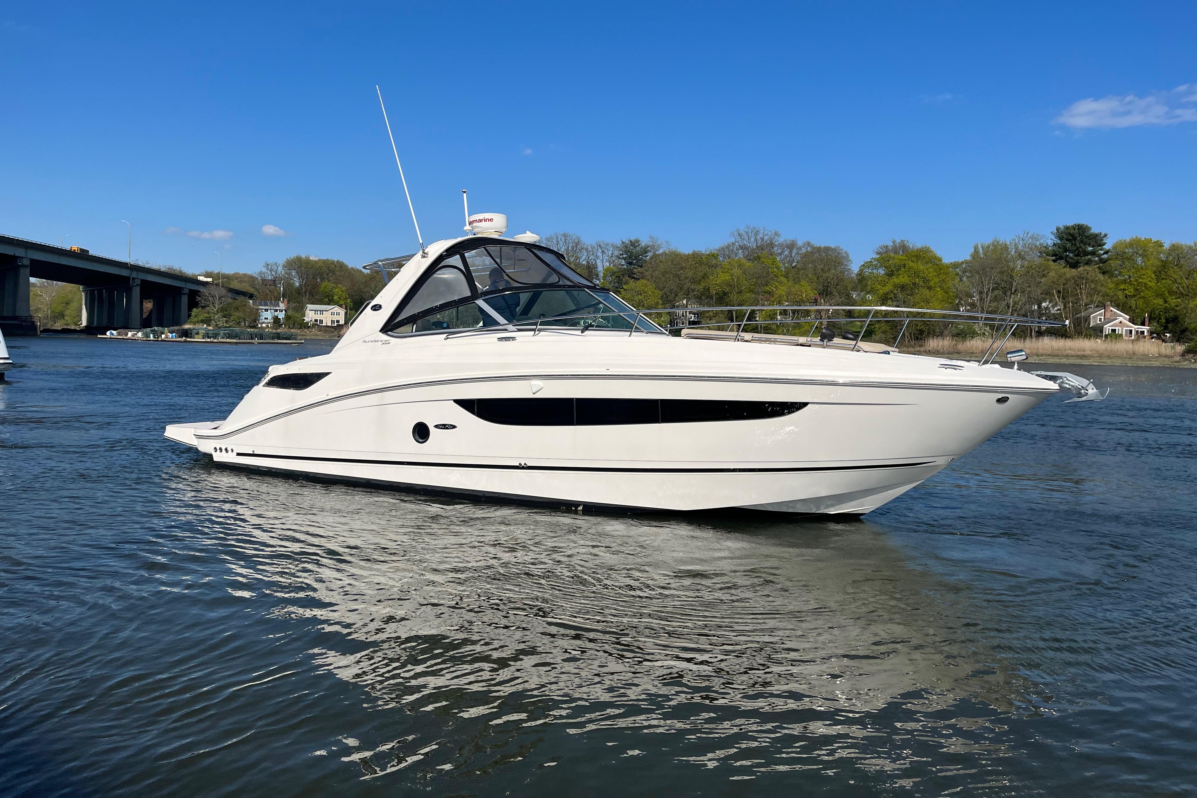 Yacht for Sale | 35 Sea Ray Yachts Norwalk, CT | Denison Yacht Sales
