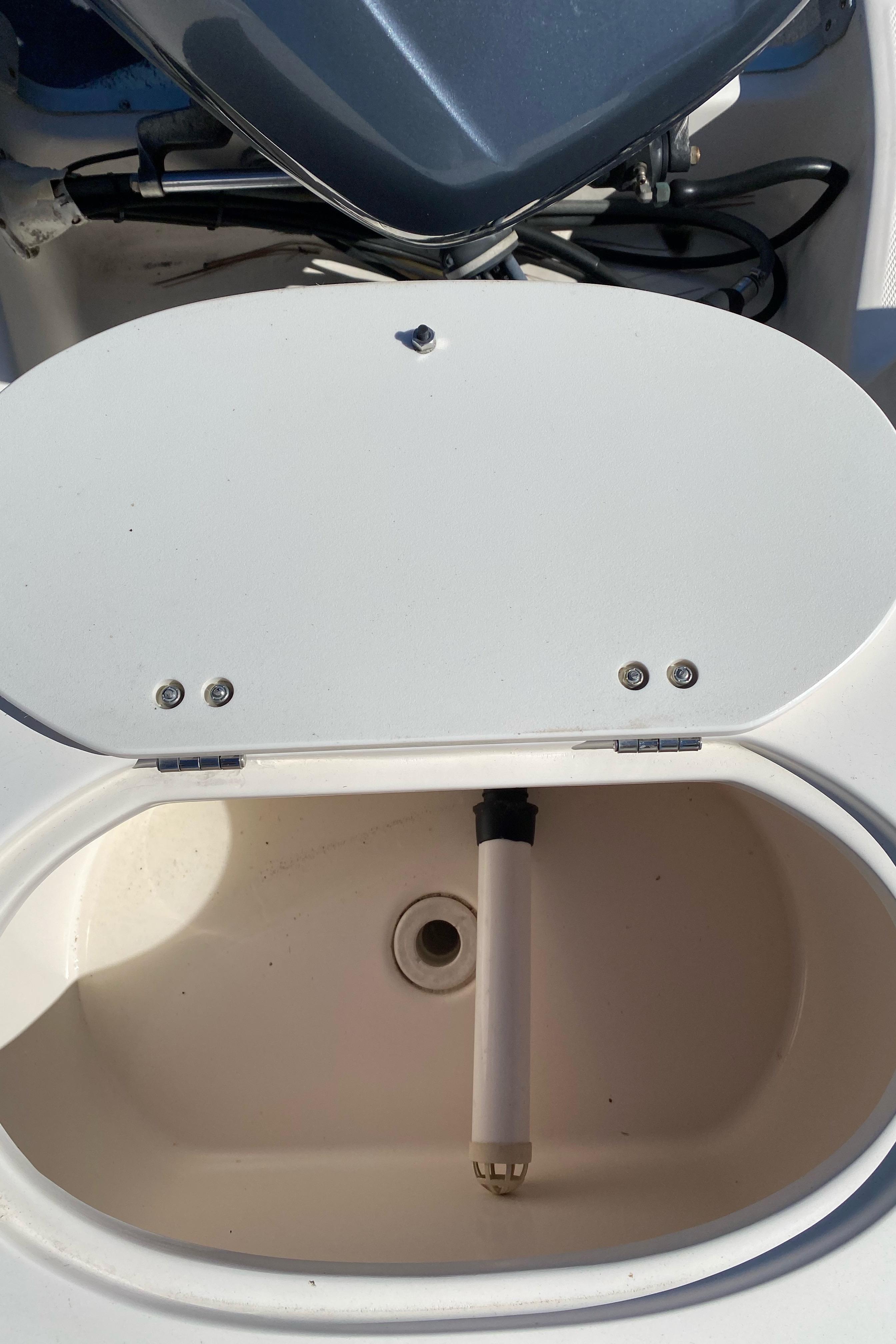 2004 Sea Hunt Triton 220 | Yachts360