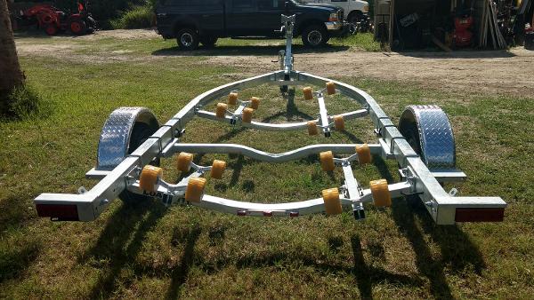 New 2025 LOAD RITE TRAILERS 17220090RT Galvanized Roller Trailer ...