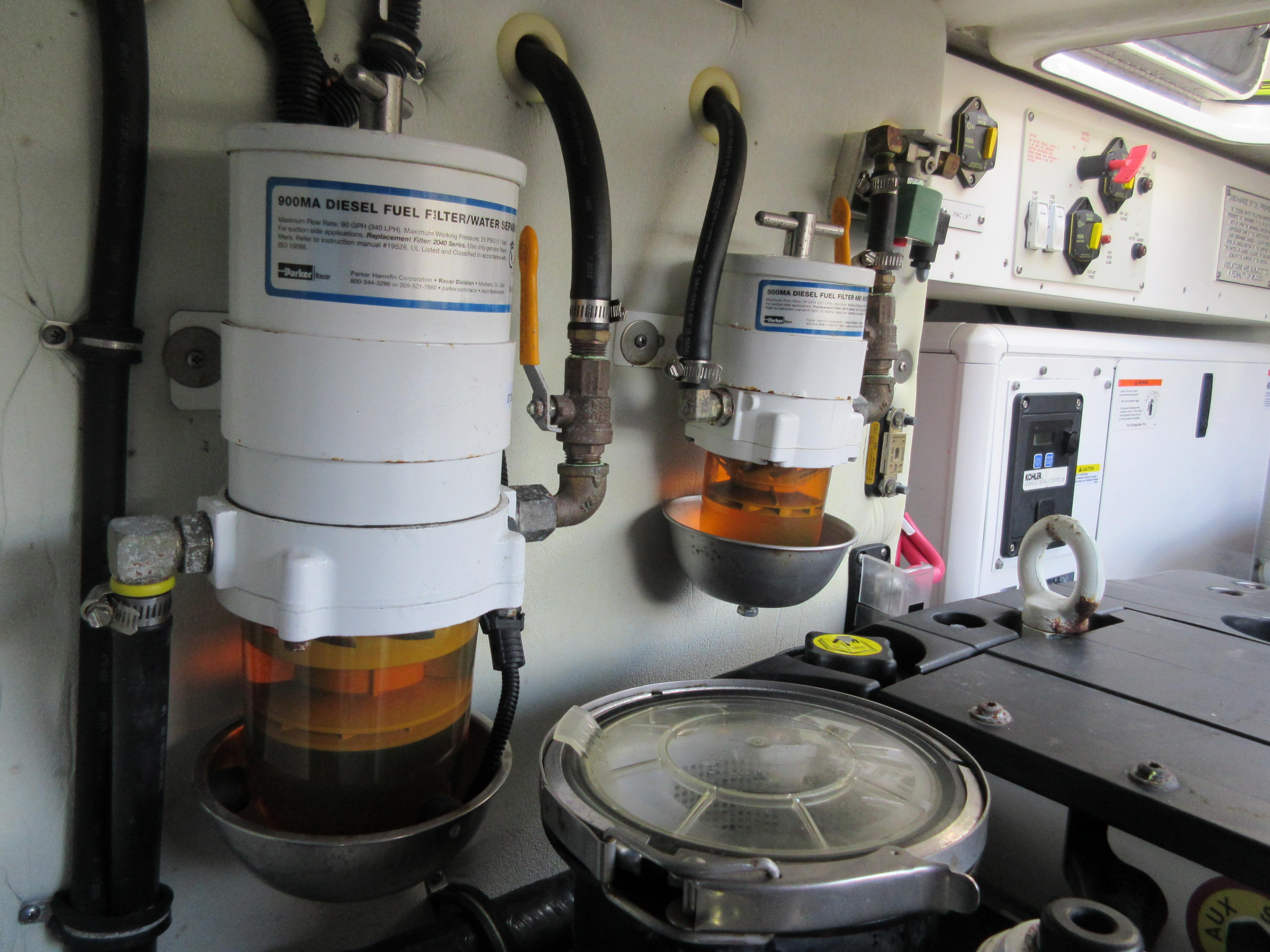 2019 Formula 40 Performance Cruiser - FLY Yachts