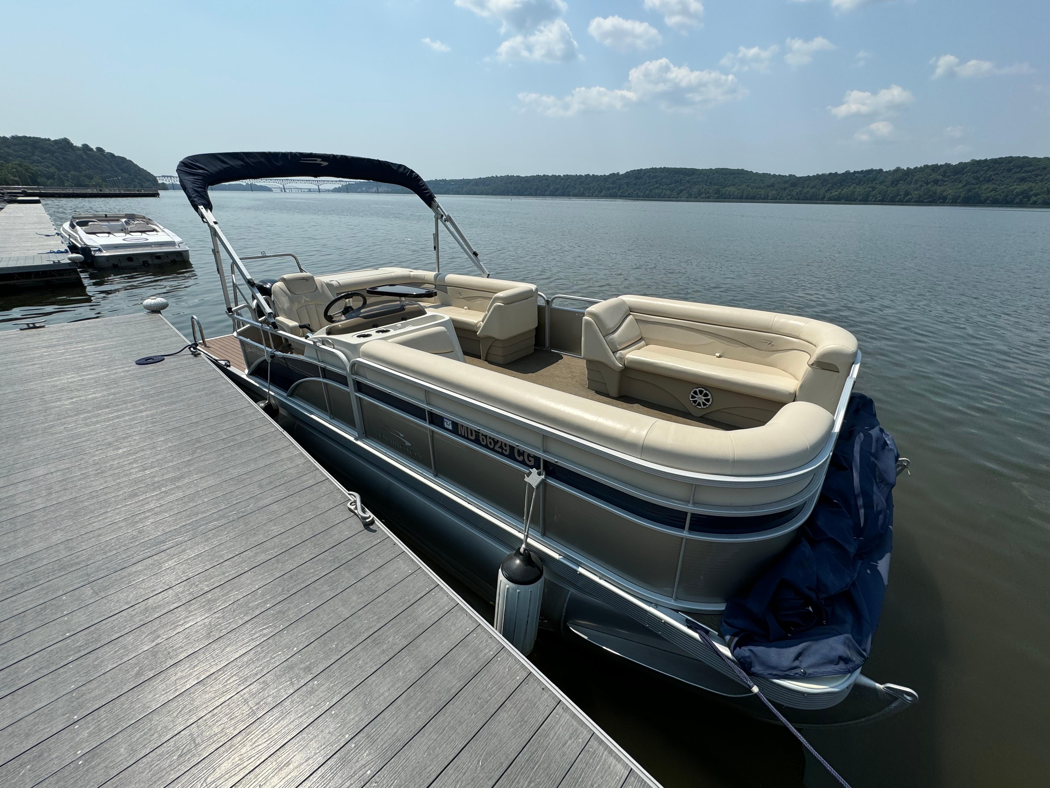 2014 Bennington 24 SLX3 Port Deposit, Maryland - Dour Yacht Sales