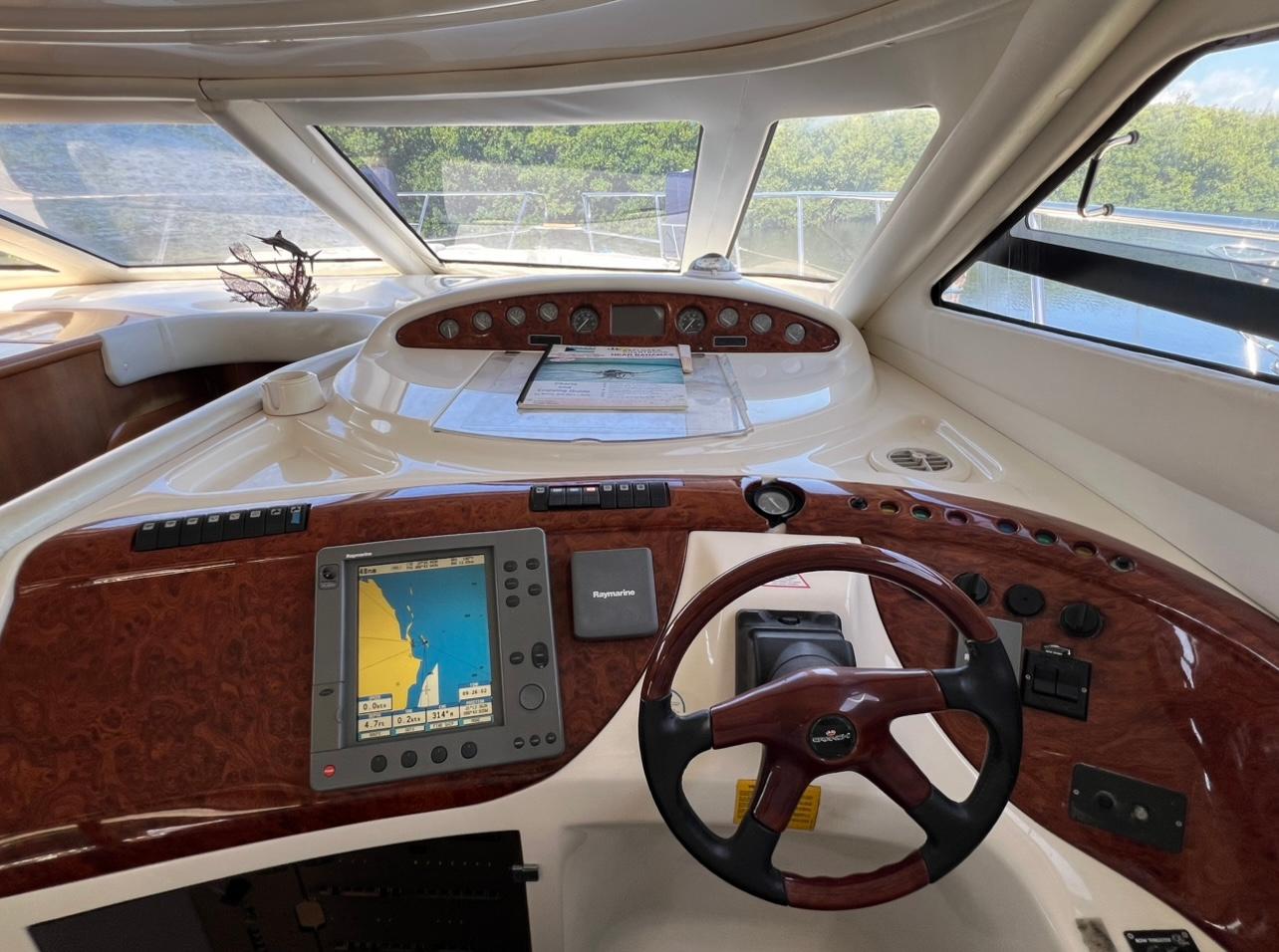 Cranchi Atlantique 48 2000 "SCAPE" | HMY Yachts