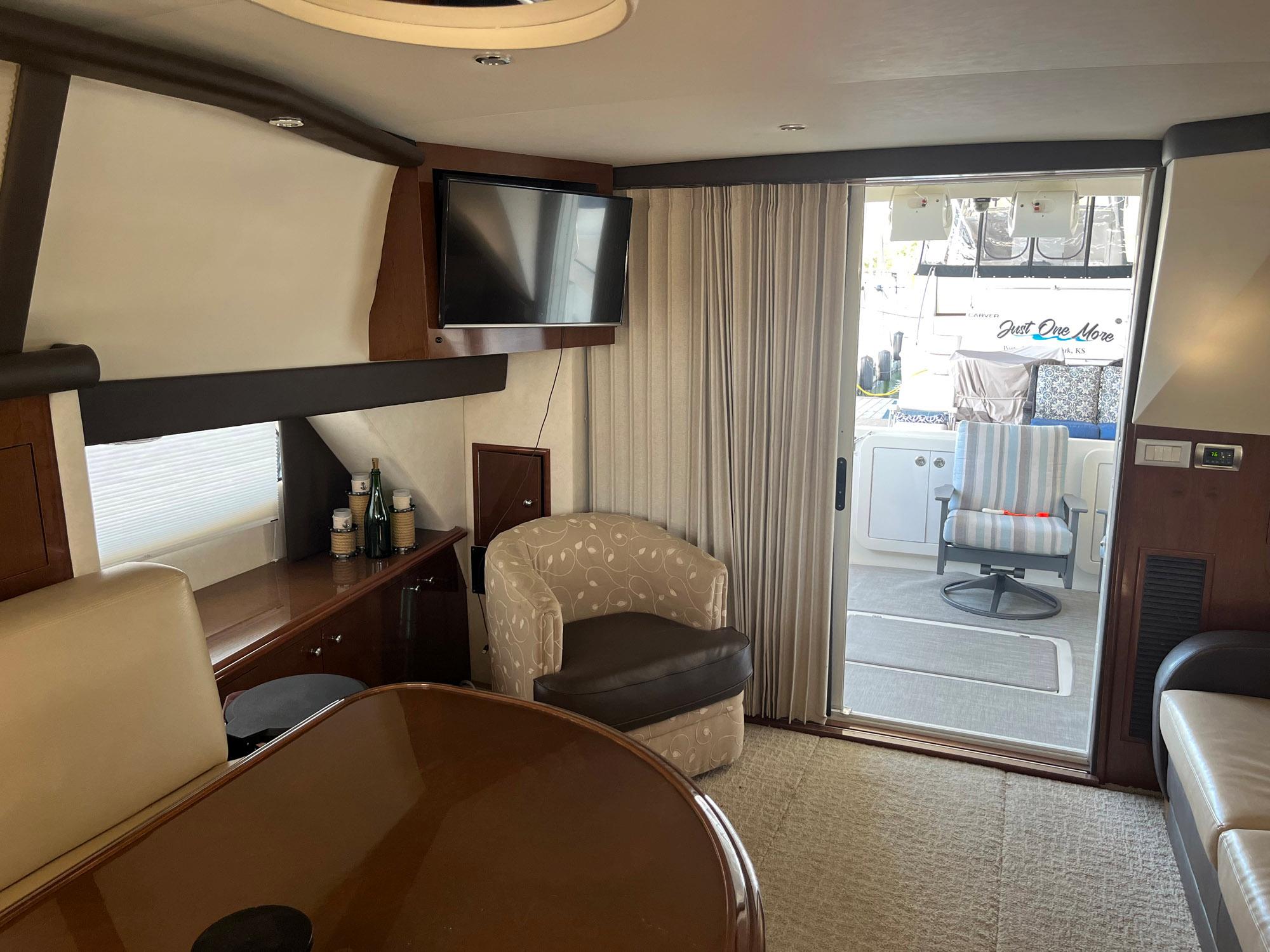 Gambit Yacht for Sale | 43 Carver Yachts Branson, MO | Denison Yacht Sales