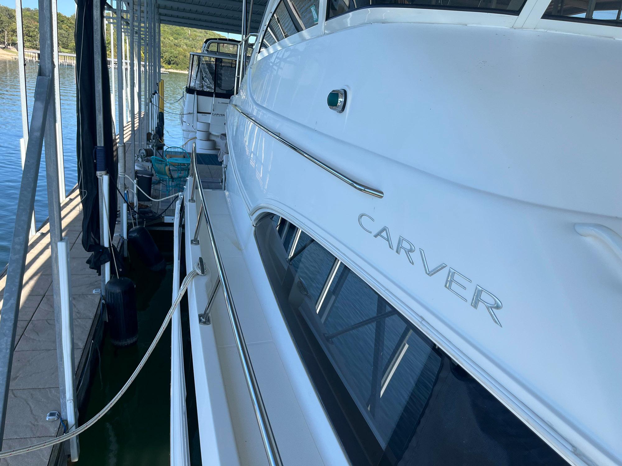 Gambit Yacht for Sale | 43 Carver Yachts Branson, MO | Denison Yacht Sales