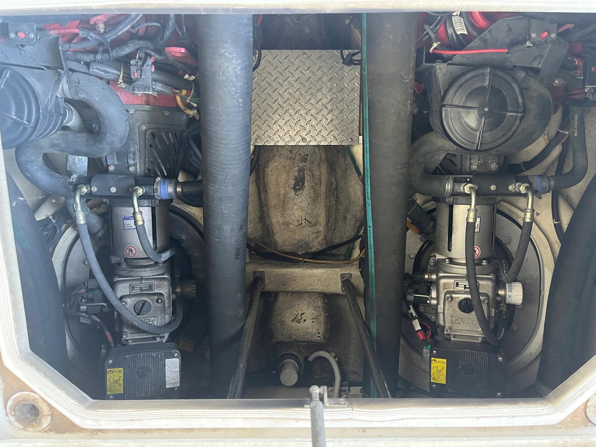 Gambit Yacht for Sale | 43 Carver Yachts Branson, MO | Denison Yacht Sales