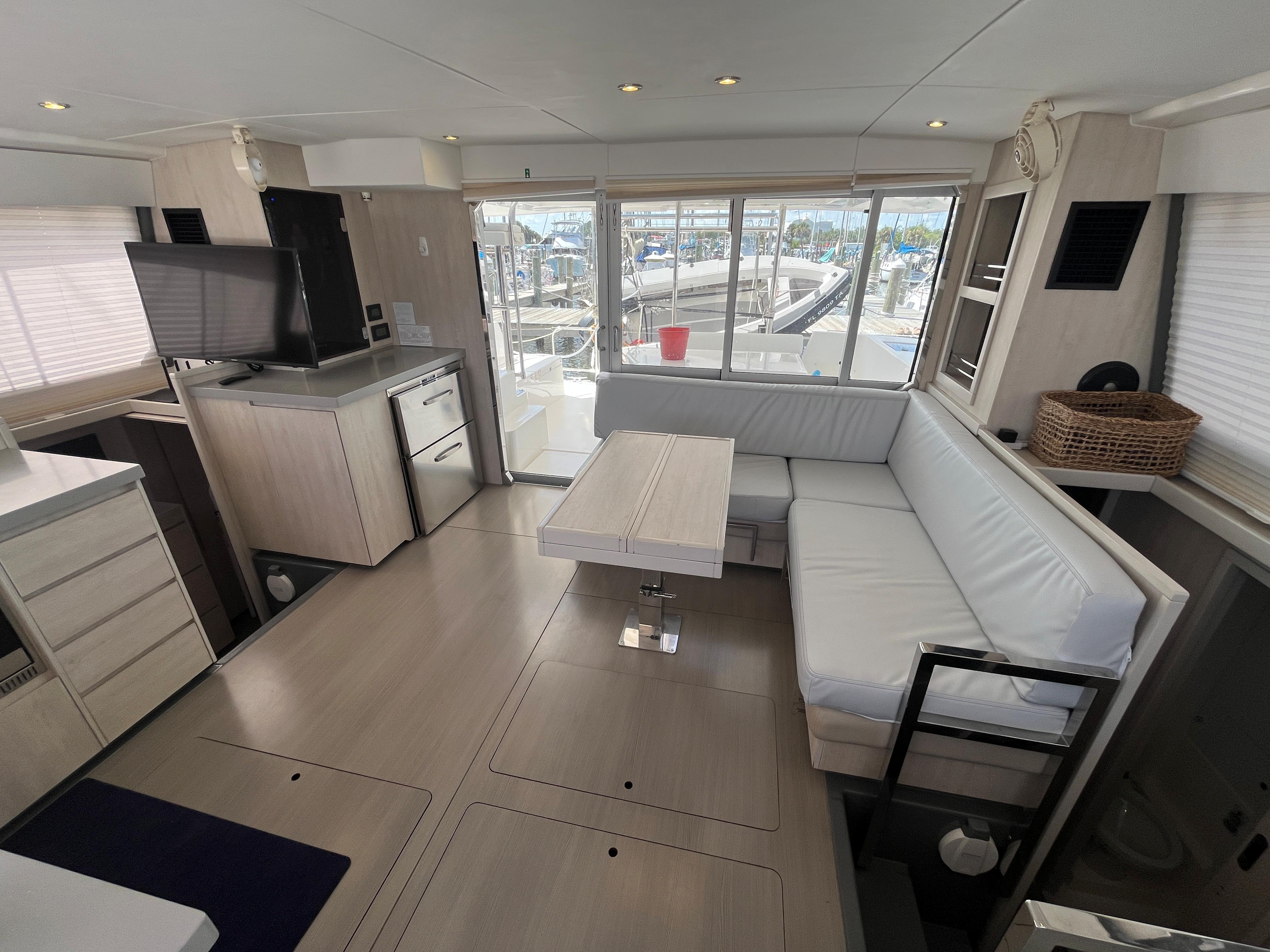 Leopard 40 Sailing Catamaran Petite Maison for sale | Leopard Brokerage