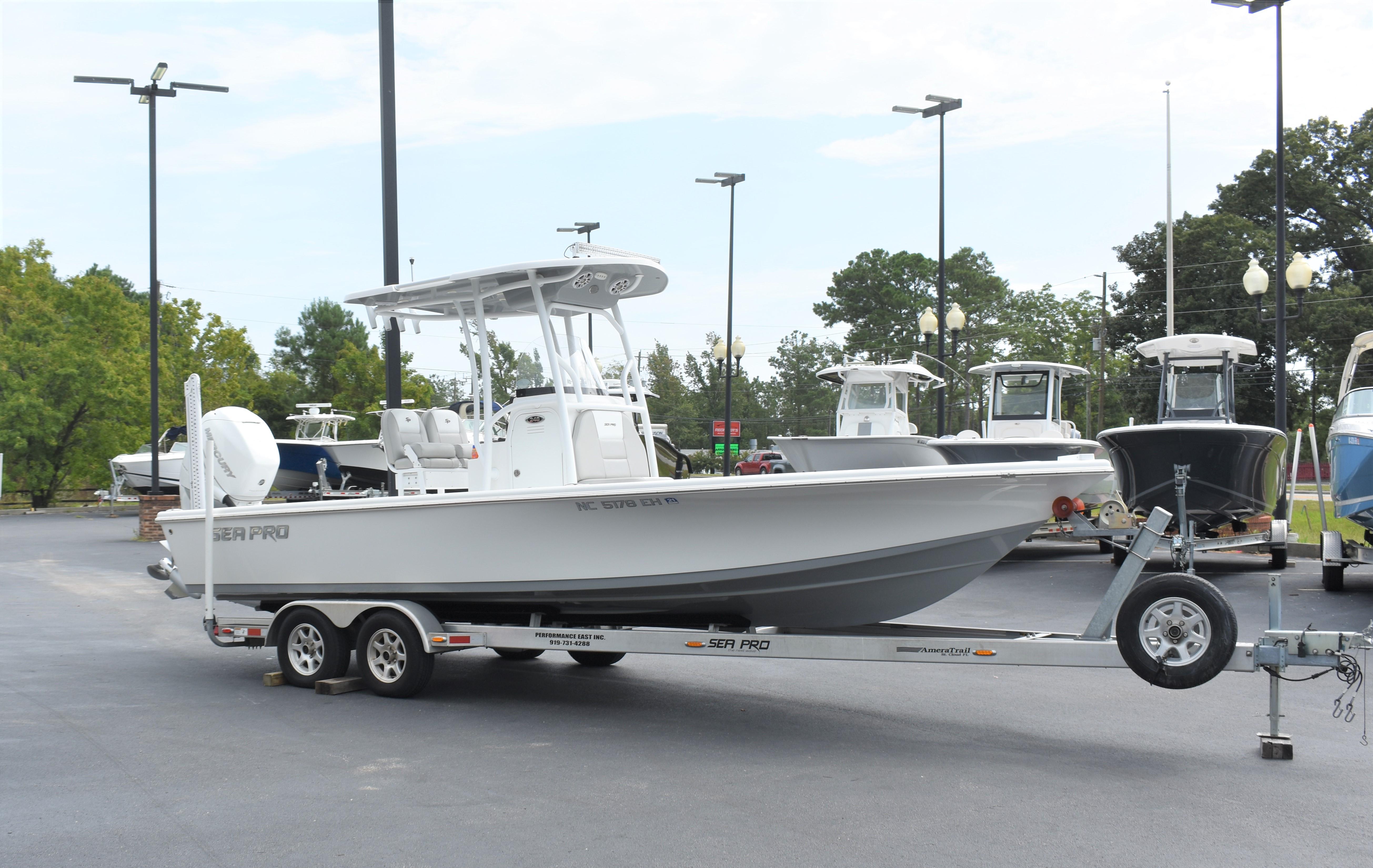 2018 Sea Pro 248 Bay | Yachts360