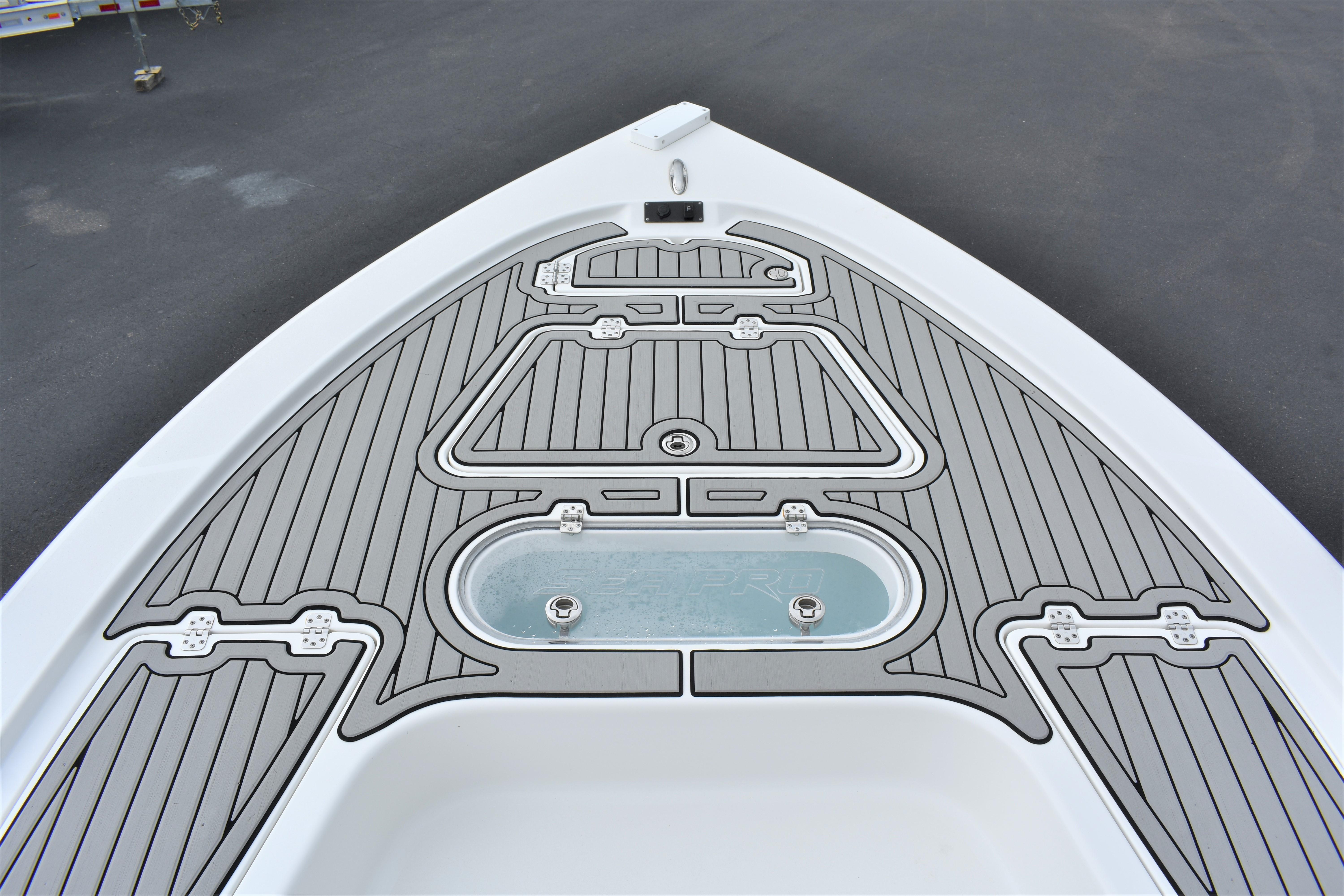 2018 Sea Pro 248 Bay | Yachts360