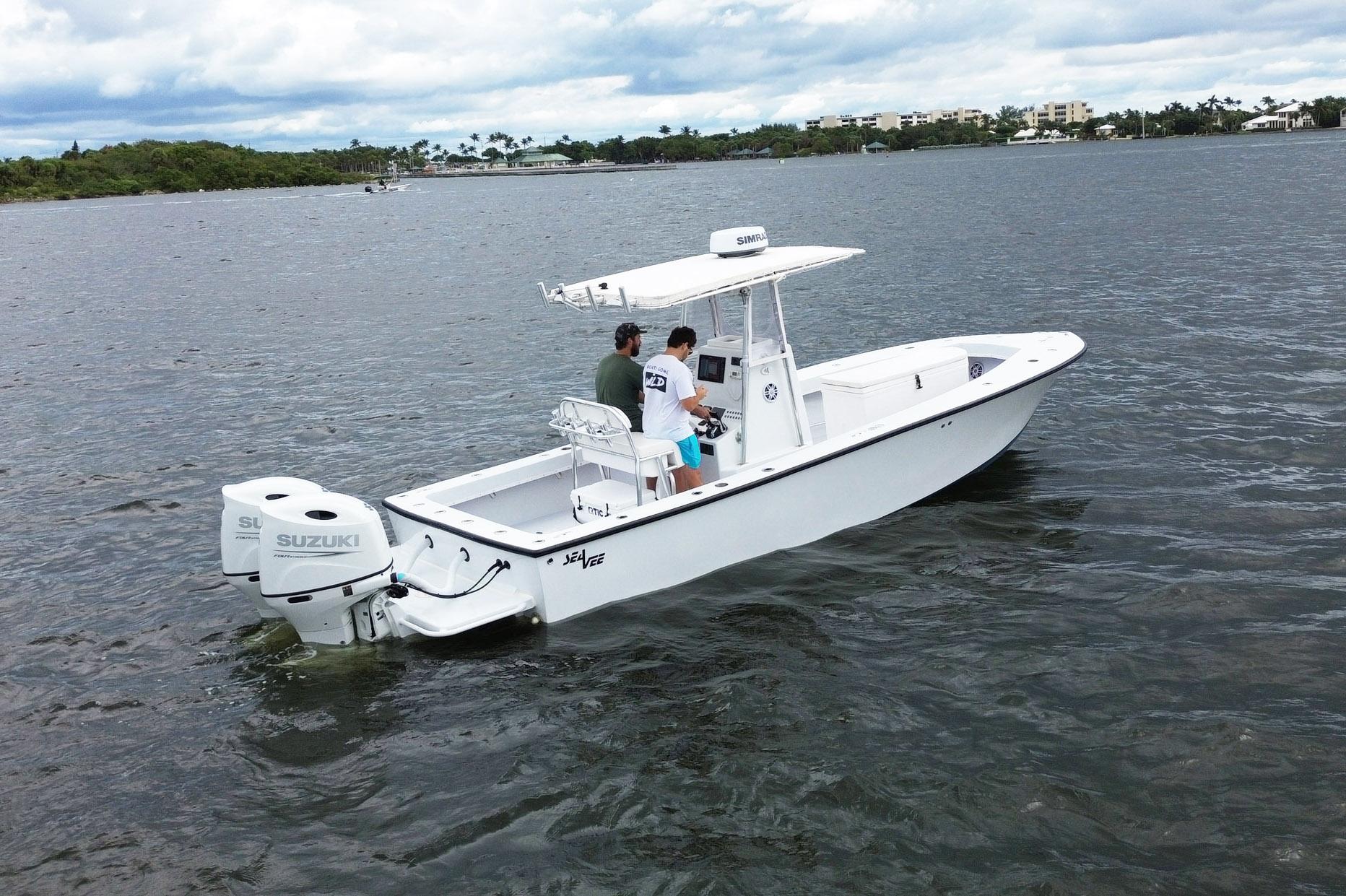 1983 25 SeaVee 25 Center Console RESTORED AND REPOWERED Boats for Sale