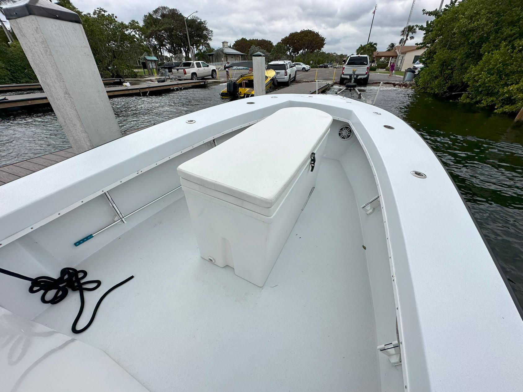 1983 25 SeaVee 25 Center Console RESTORED AND REPOWERED Boats for Sale