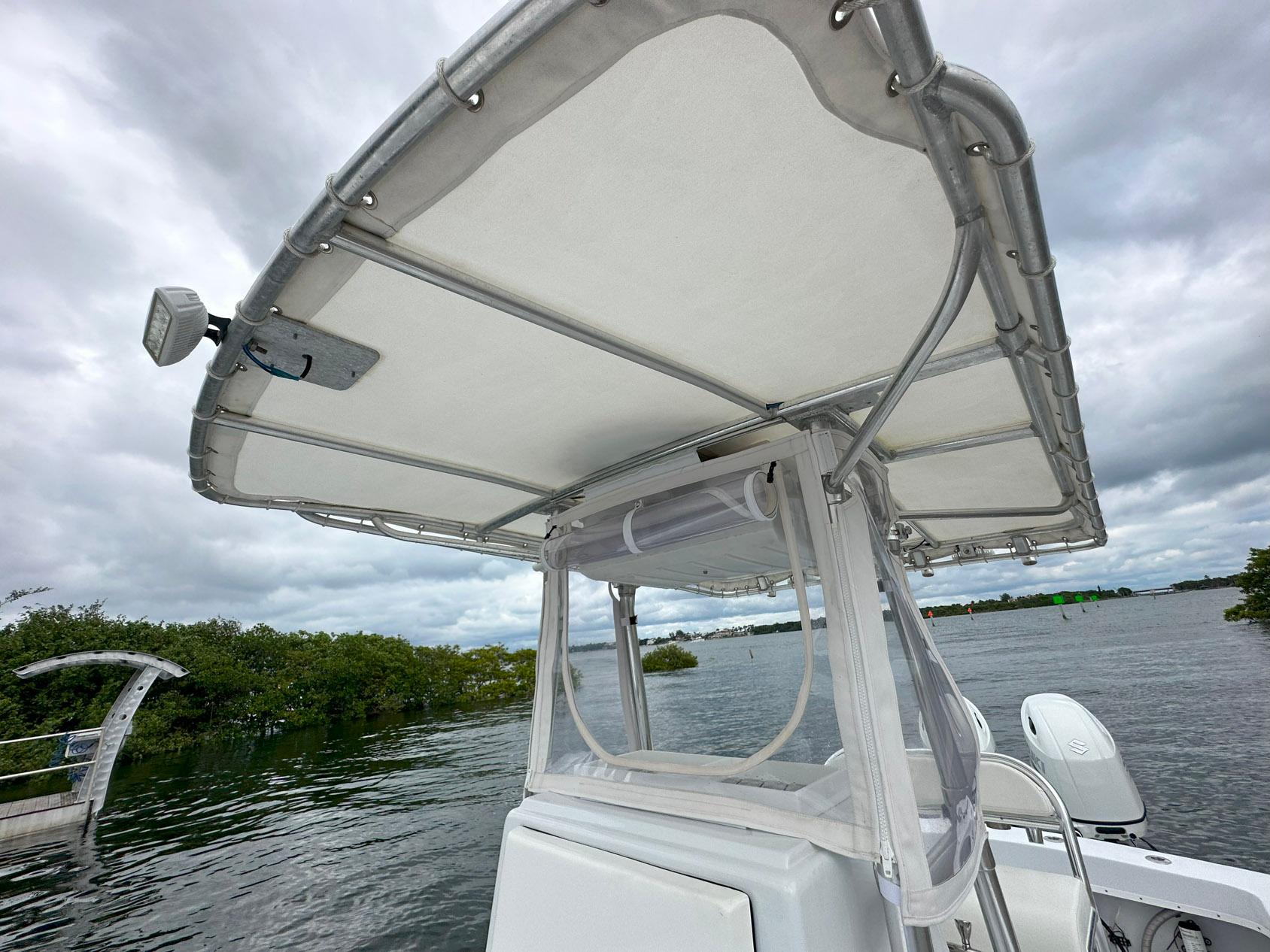 1983 25 SeaVee 25 Center Console RESTORED AND REPOWERED Boats for Sale