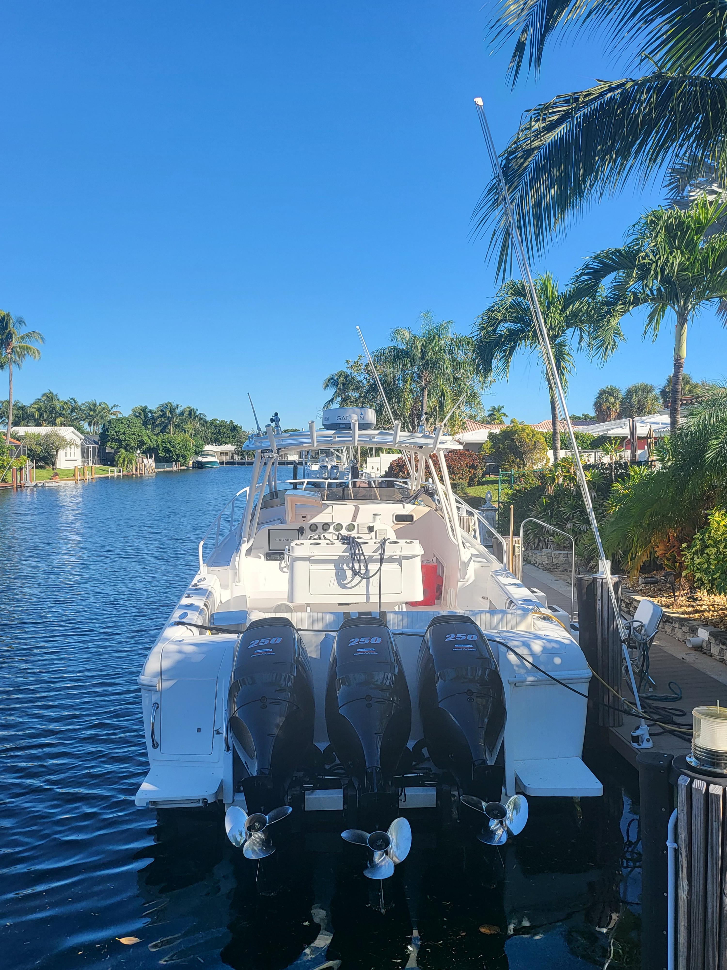 - Intrepid 377 Walkaround 2001 - Flagler Yachts