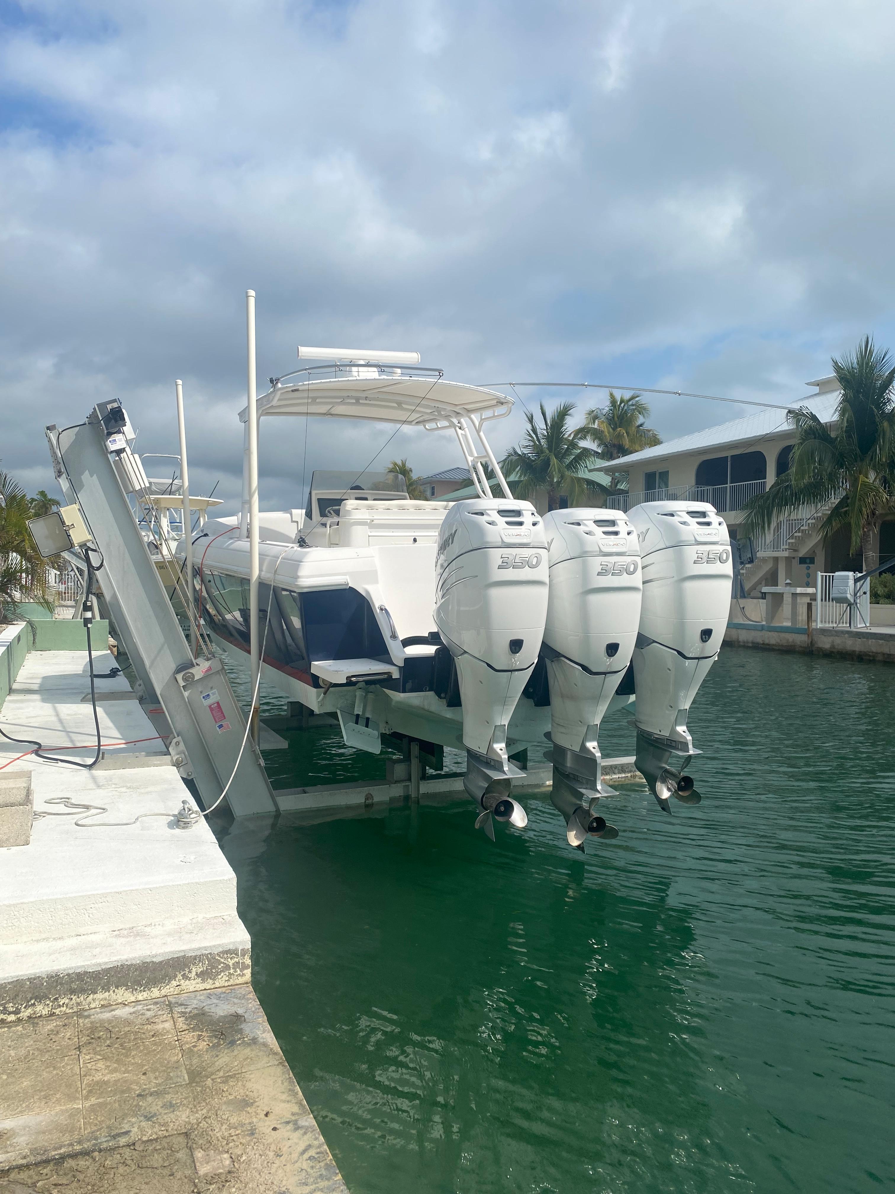 2003 37 Intrepid 377 Walkaround Boats for Sale