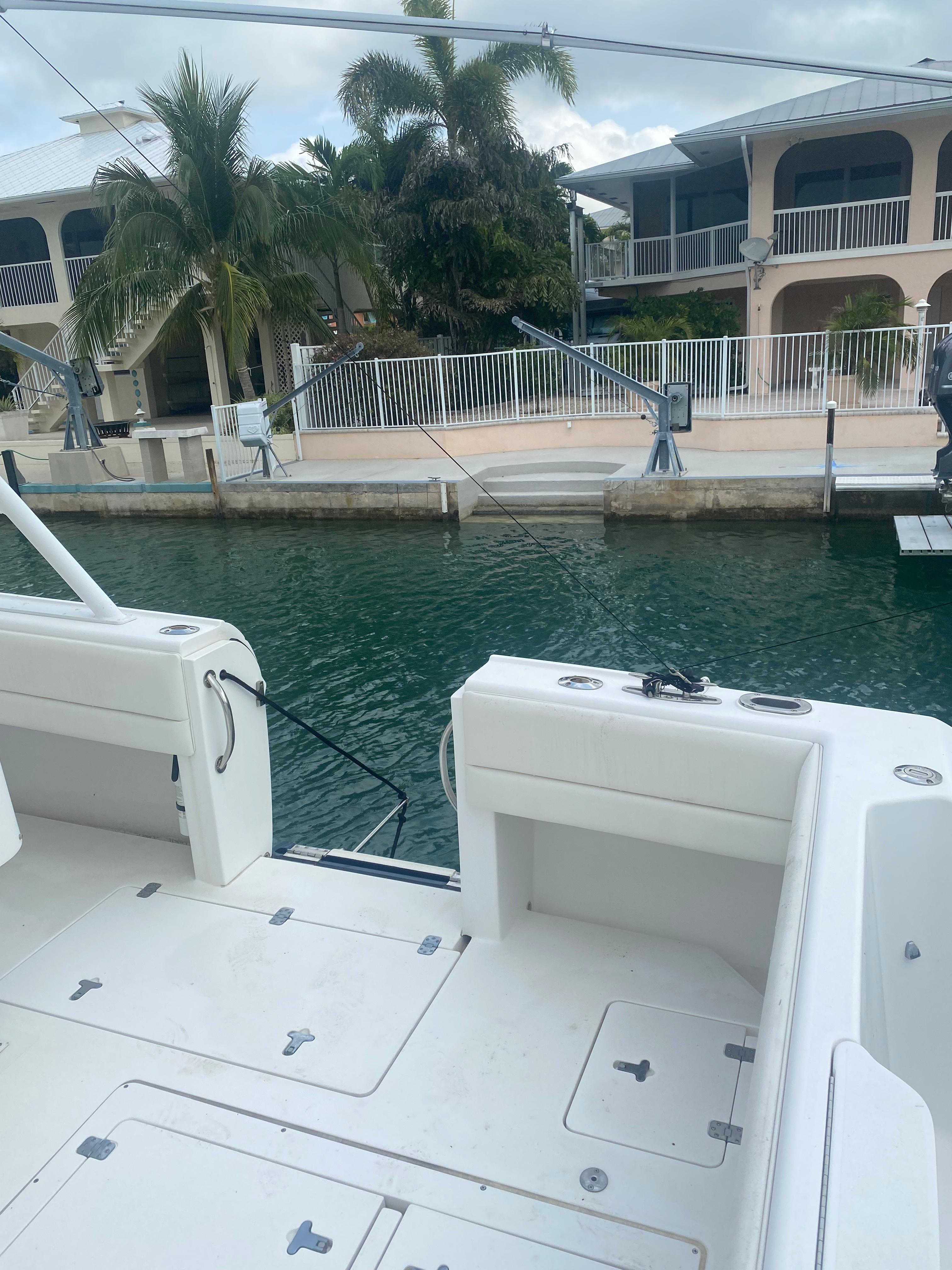 2003 37 Intrepid 377 Walkaround Boats for Sale