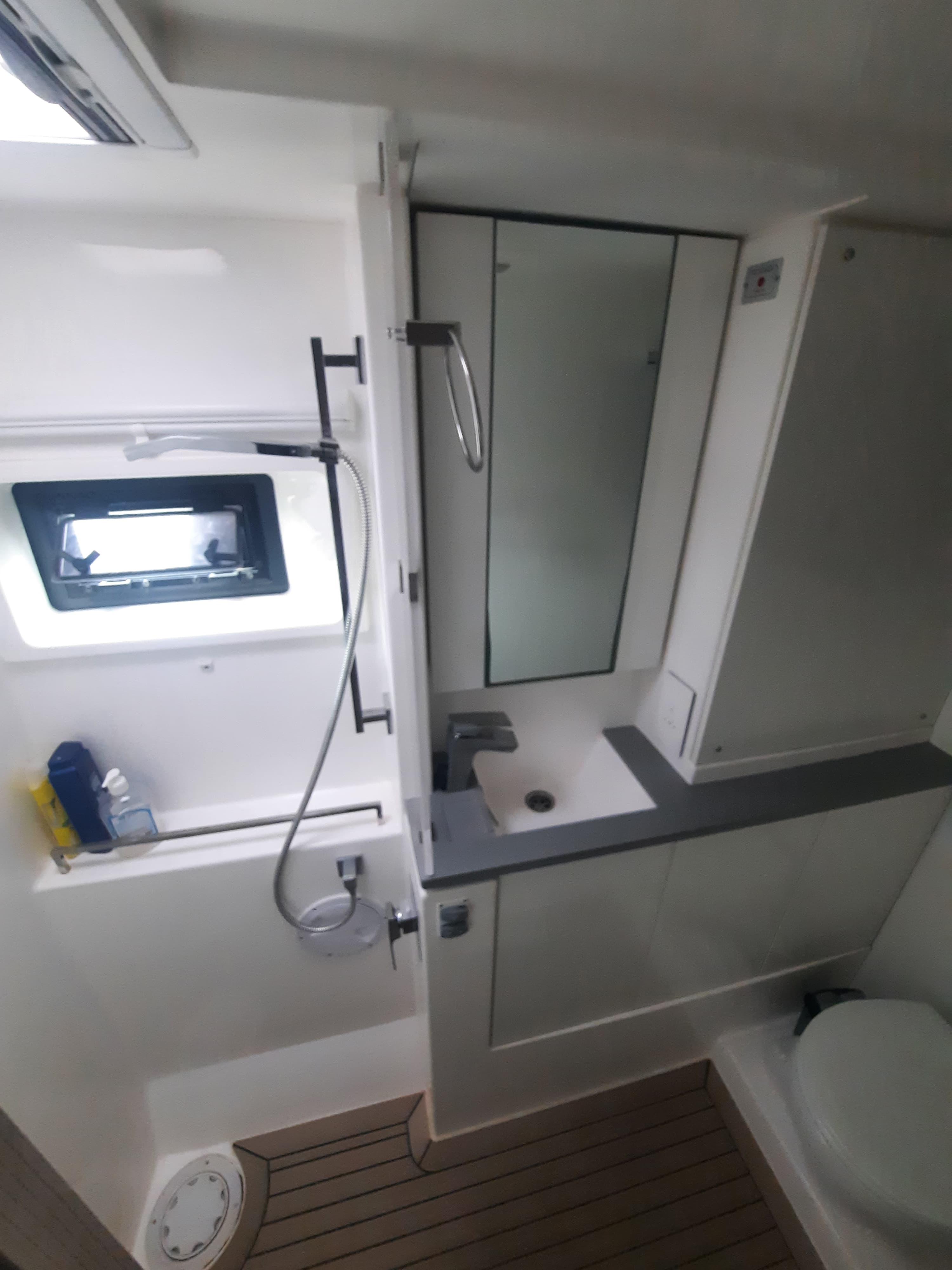 Temptation Yacht for Sale | 45 Leopard Yachts Didim, Turkey | Denison ...