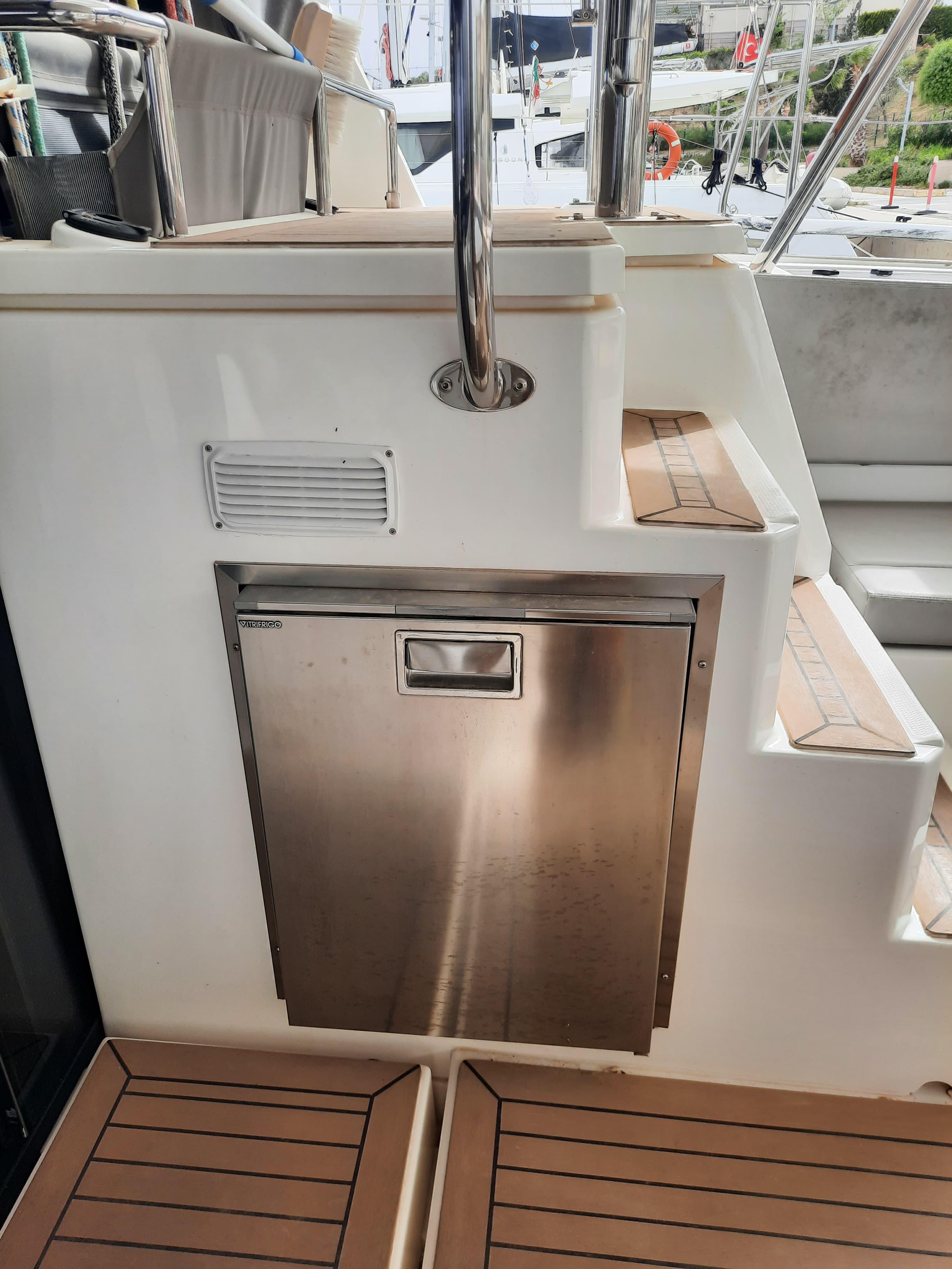 Temptation Yacht for Sale | 45 Leopard Yachts Didim, Turkey | Denison ...