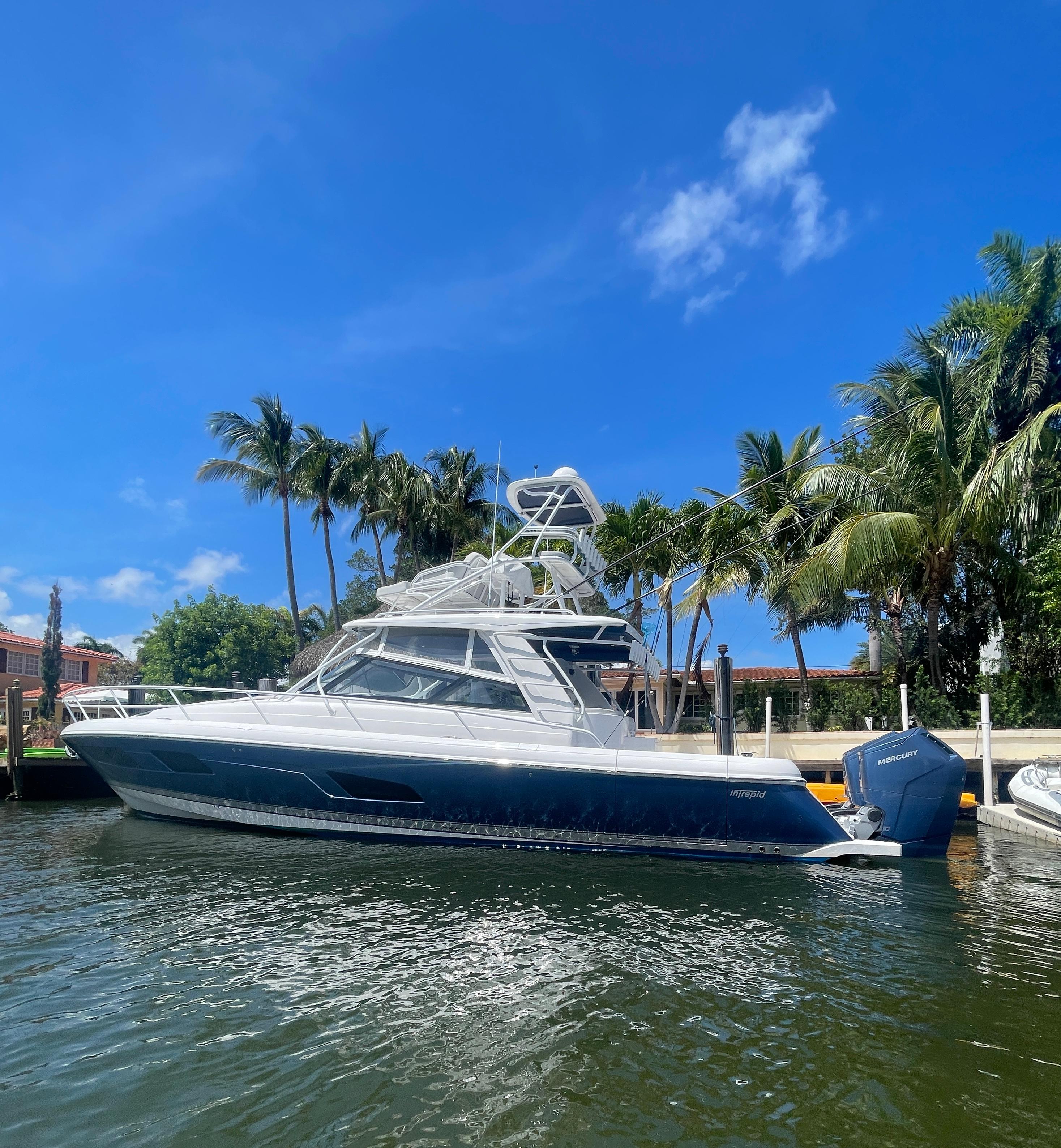 2022 Intrepid 477 Evolution - FLY Yachts