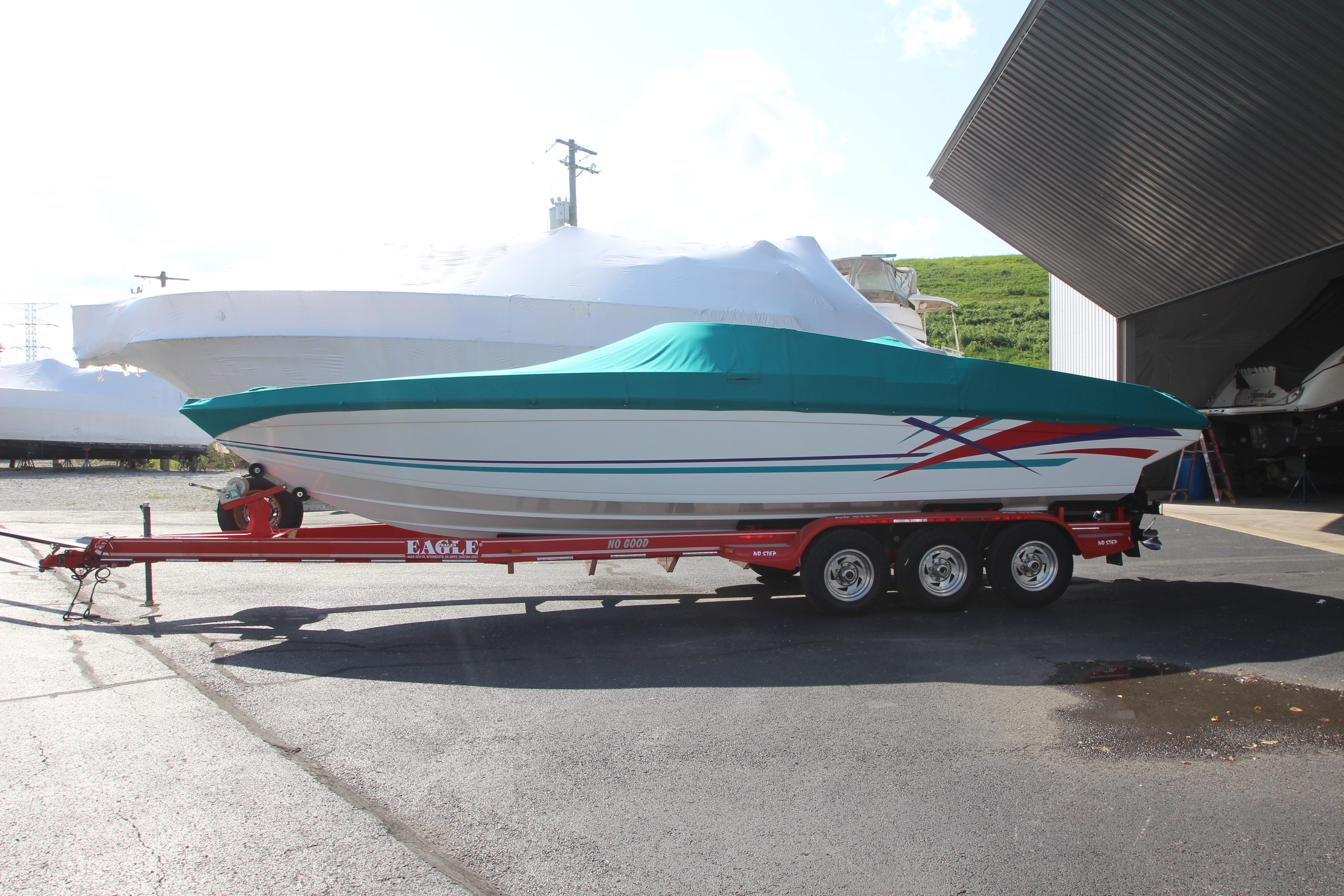 1995 Formula SR1 303 Chicago, Illinois - Elite Yachts