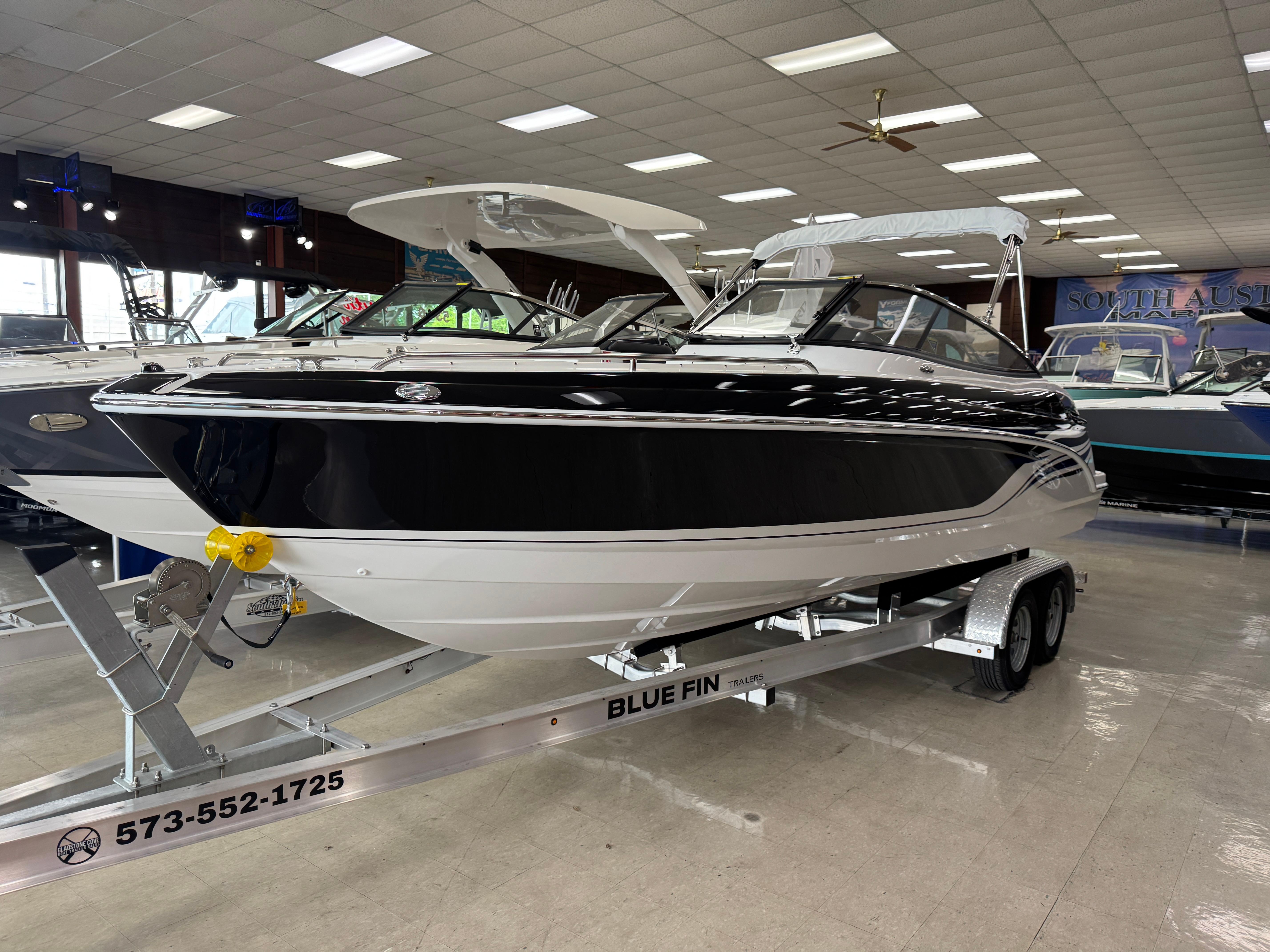 2025 Formula 240 Bowrider Austin, Texas - South Austin Marine