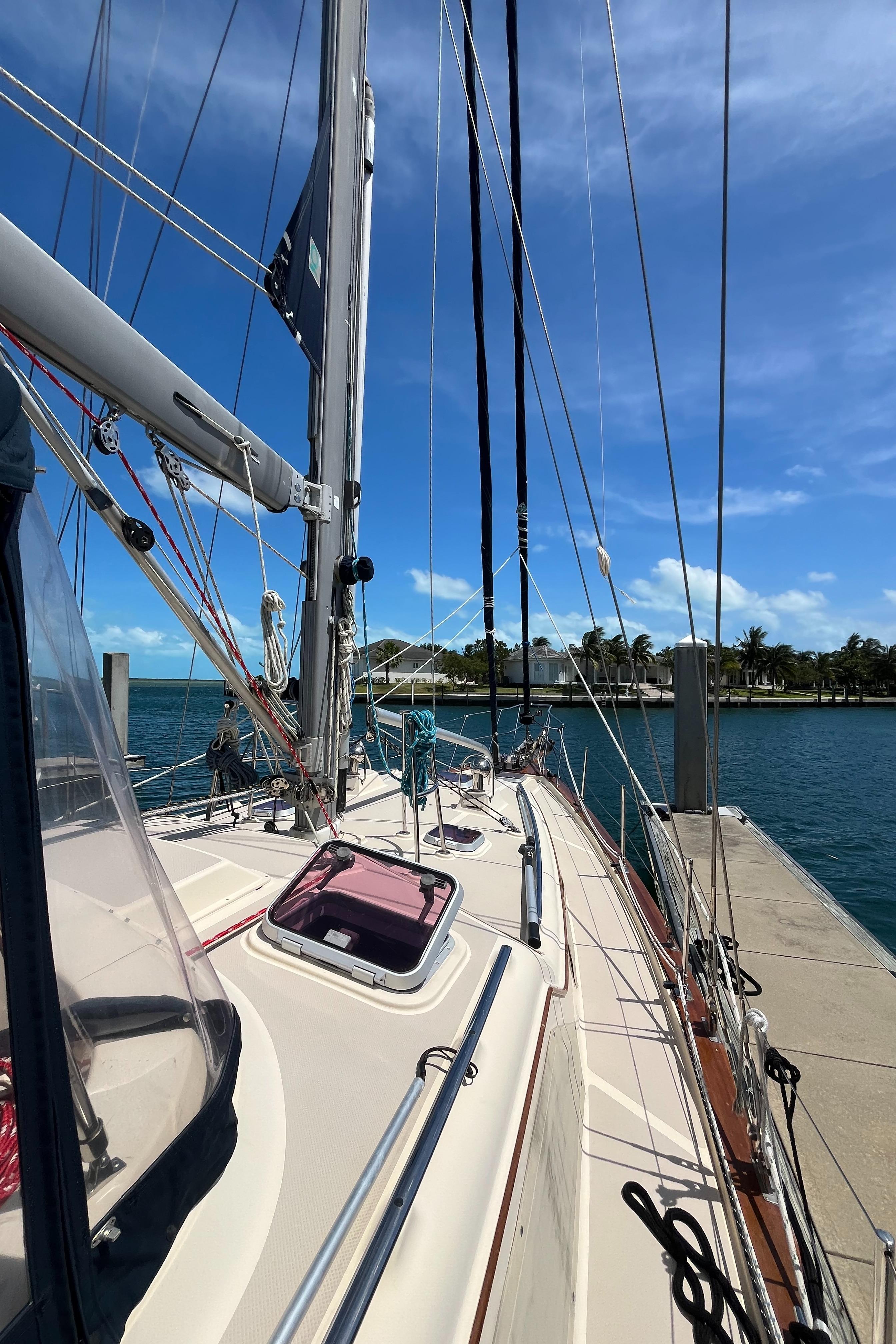Ruby Lee Yacht for Sale | 45 Island Packet Yachts North Bimini, Bahamas ...