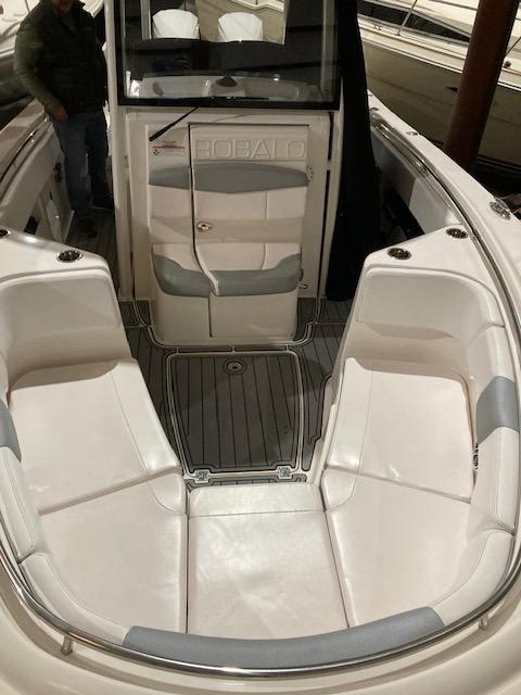 Yacht for Sale | 29 Robalo Yachts Cleveland, OH | Denison Yacht Sales