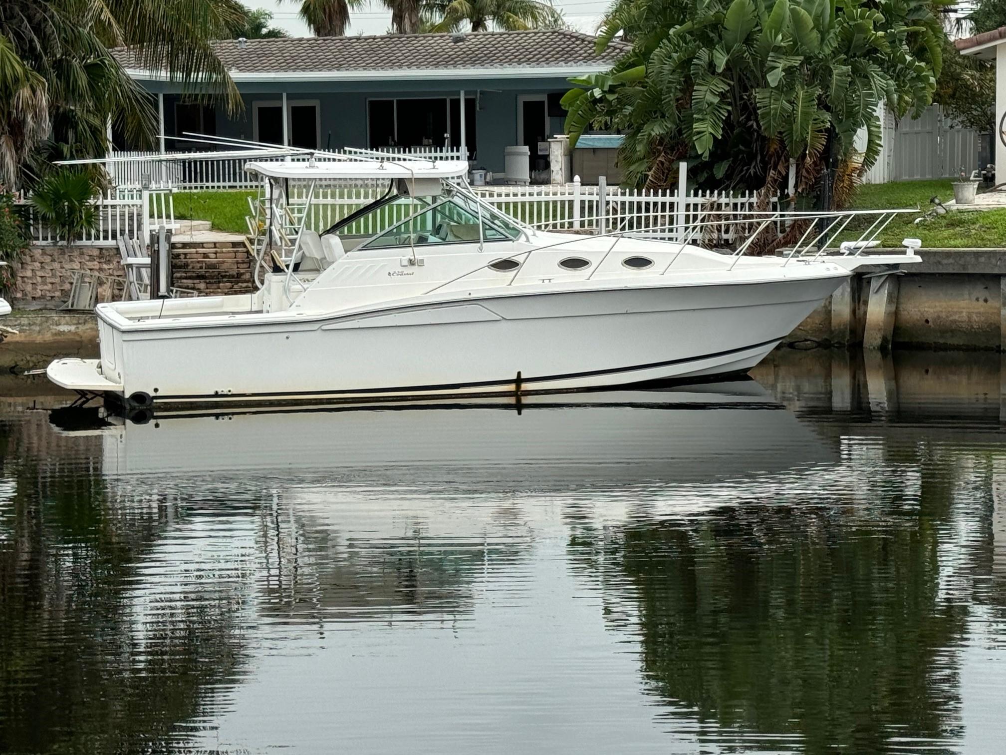 1999 Wellcraft 330 Coastal Pompano Beach, Florida - Complete Boat