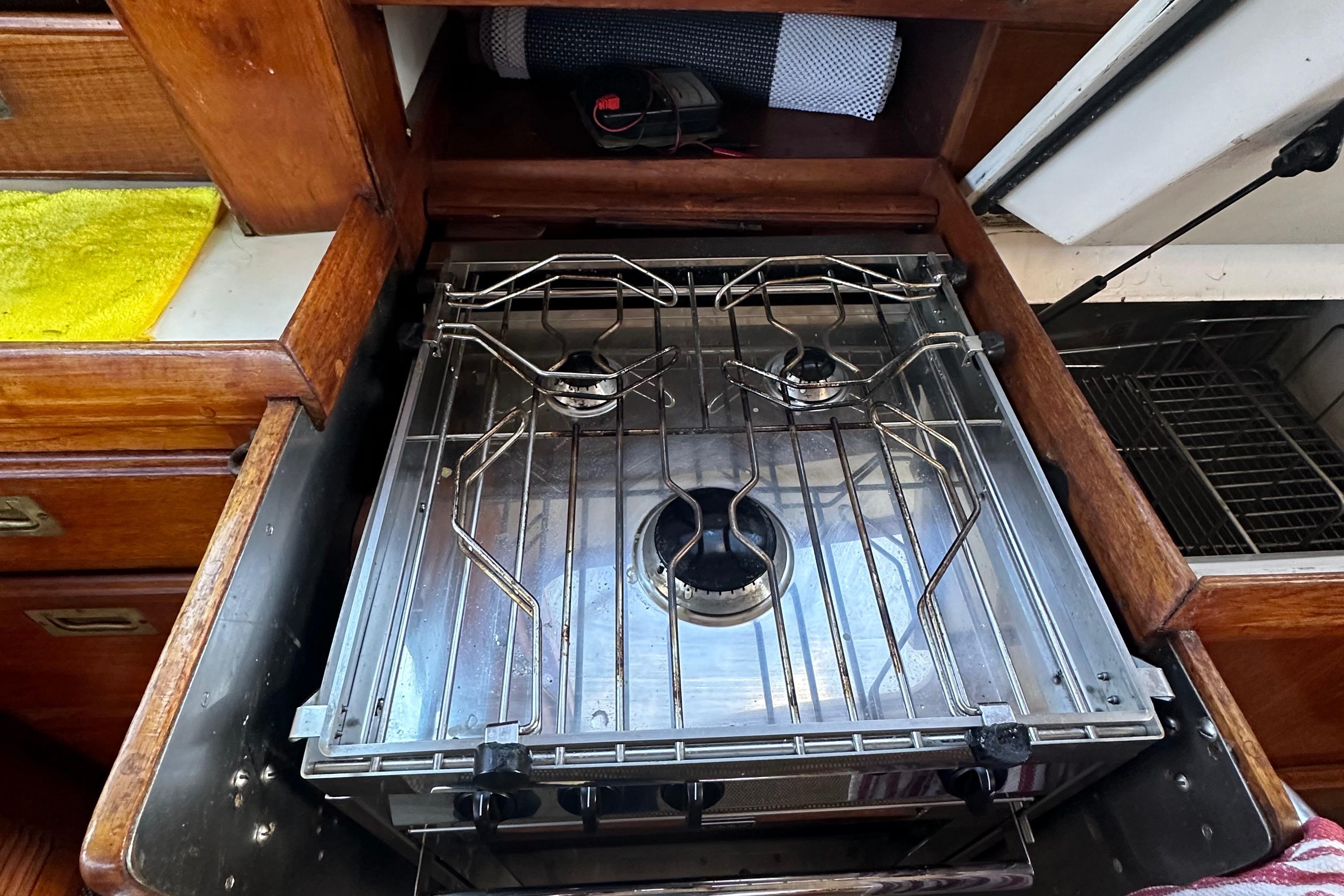 Compadre Yacht for Sale | 55 Willard Marine Yachts Seattle, WA ...