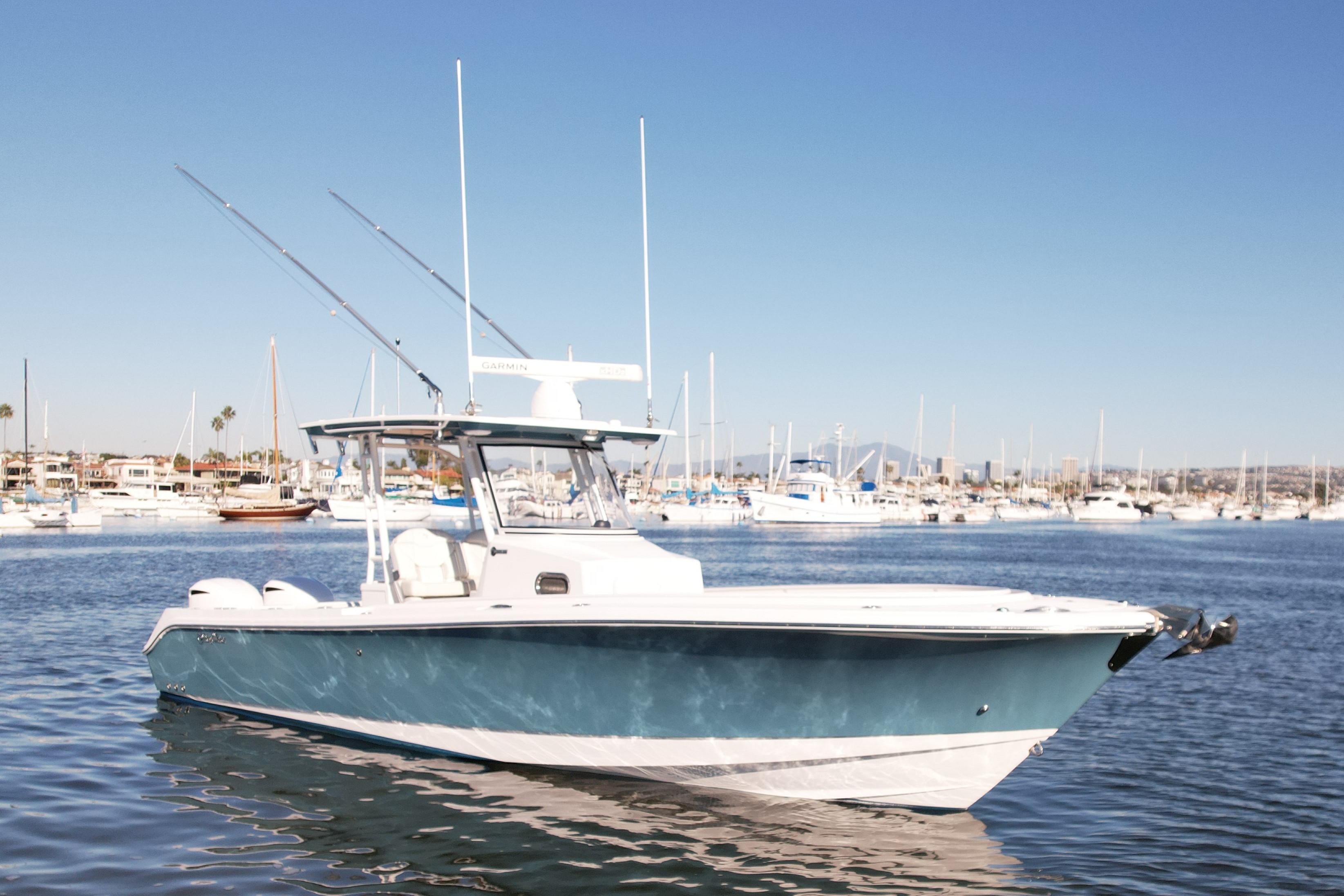 Edgewater-32-320CC-2019-Newport-Beach-CA-8592617