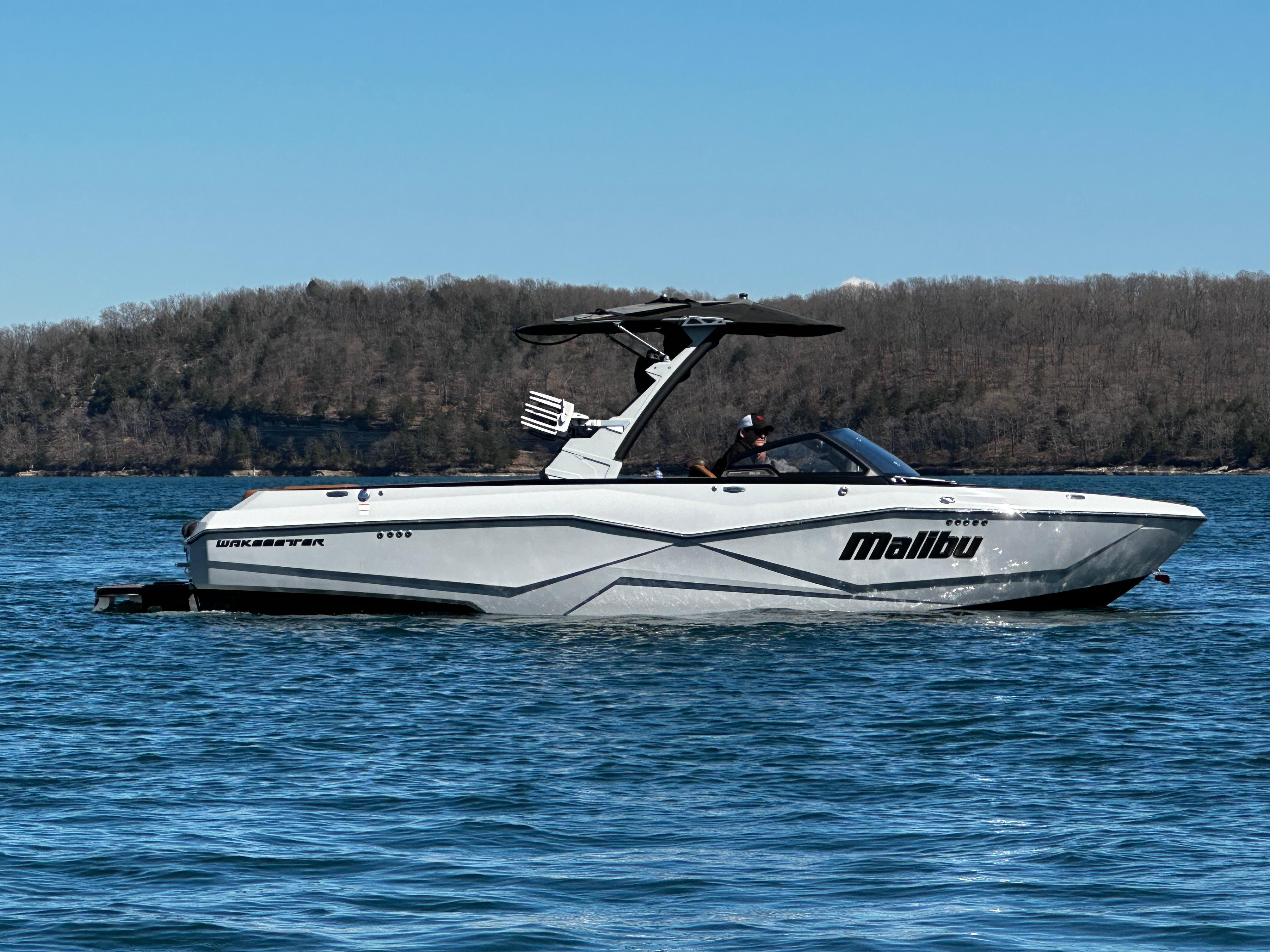 Yacht for Sale | 25 Malibu Yachts Rogers, AR | Denison Yacht Sales