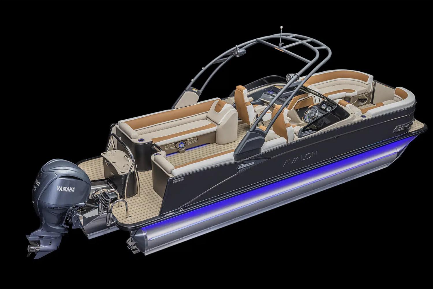 2025 Avalon Catalina Quad Lounger Windshield - Glen Craft Marina