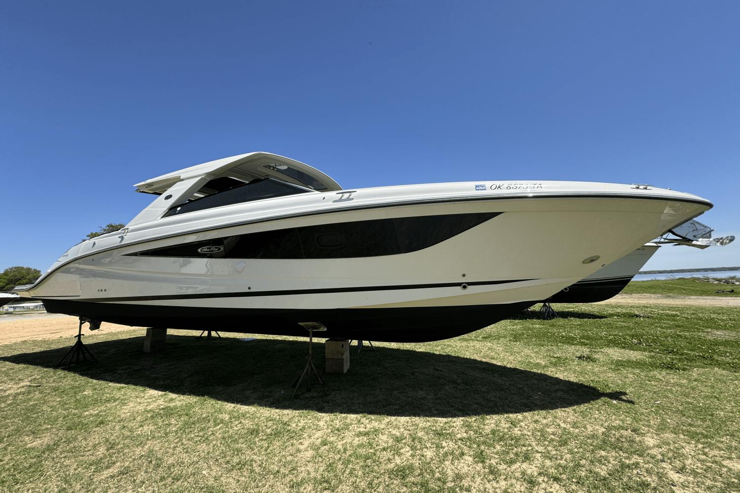 Yacht for Sale | 40 Sea Ray Yachts Monkey Island, OK | Denison Yacht Sales