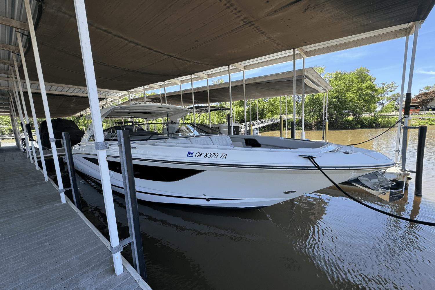 2020 Sea Ray 400 SLX - FLY Yachts