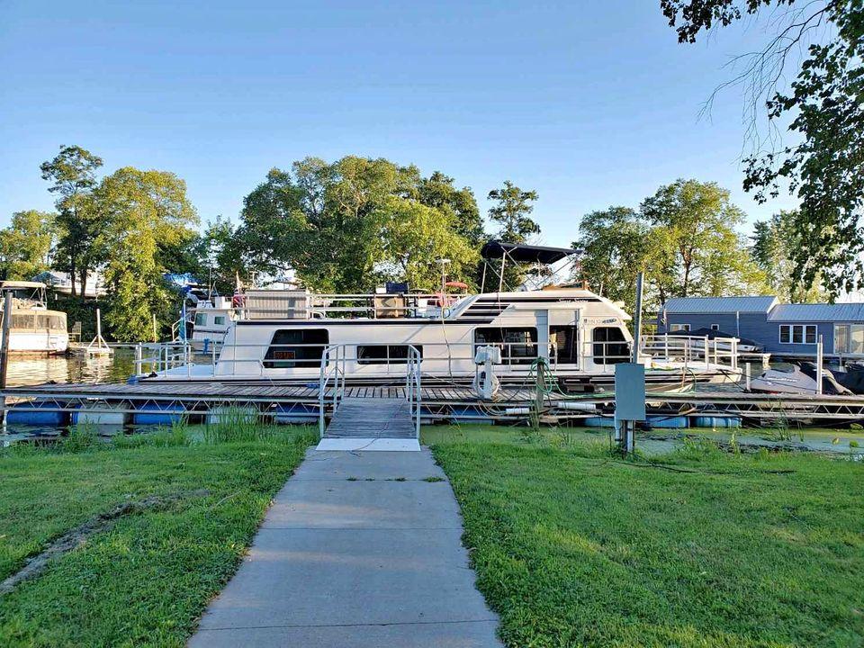 1999 Gibson Sport Series Alma, Wisconsin - Tetzlaff Yachts